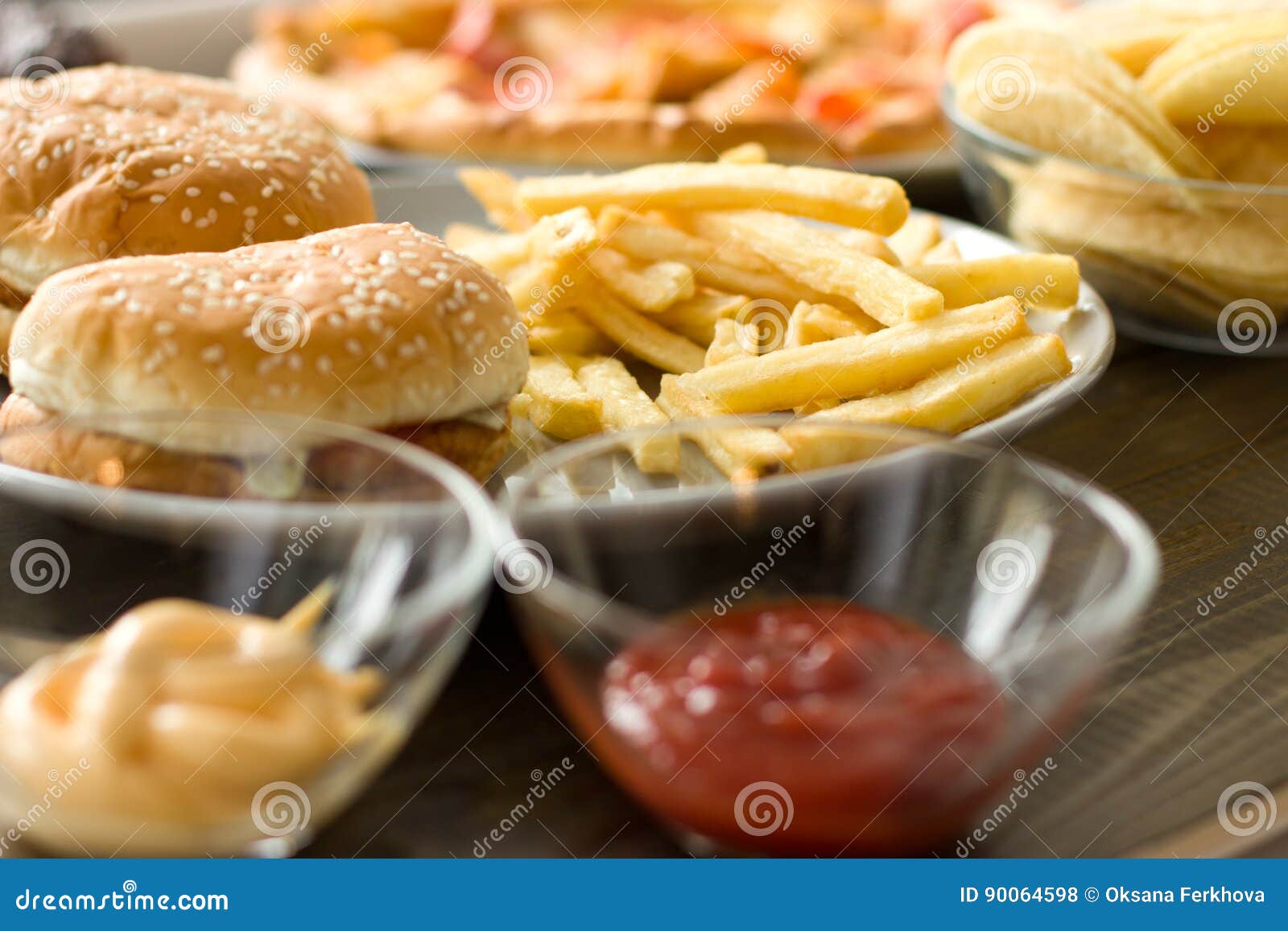 Concepto Malsano Comida Malsana Foto de archivo - Imagen de comer ...