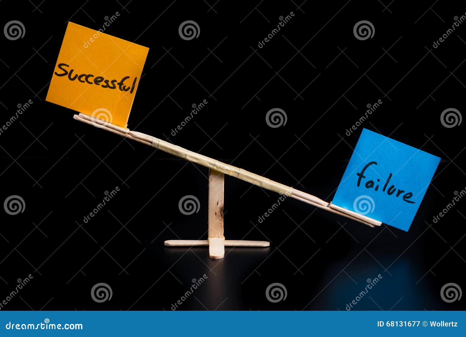 Concepto para la dualidad imagen de archivo. Imagen de cara - 68131677