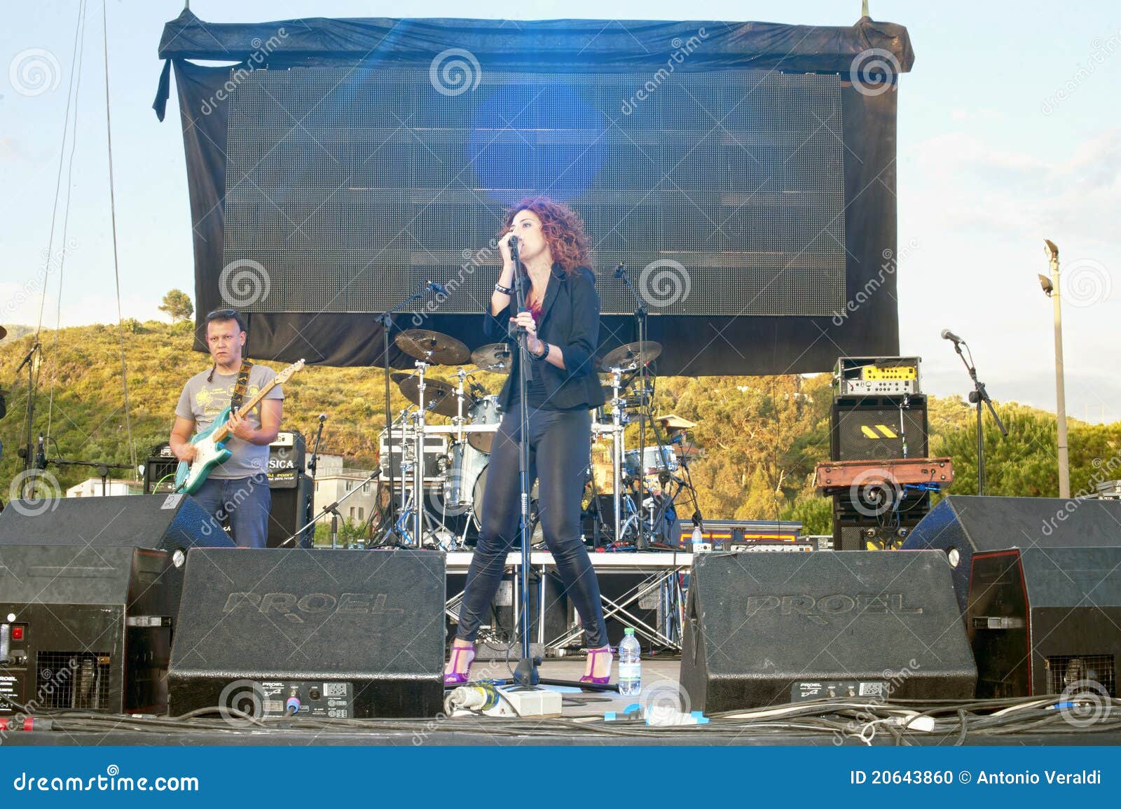 Mare Mic Stock Photos - Free & Royalty-Free Stock Photos from Dreamstime