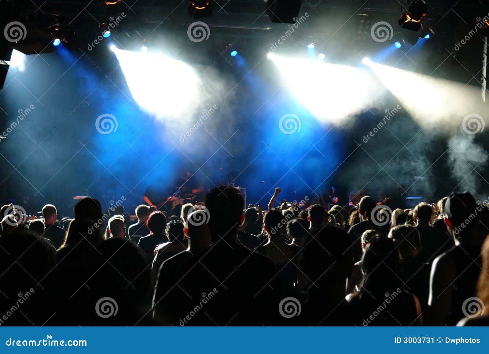 Concert Crowd stock image. Image of crowd, lights, loud - 3003731