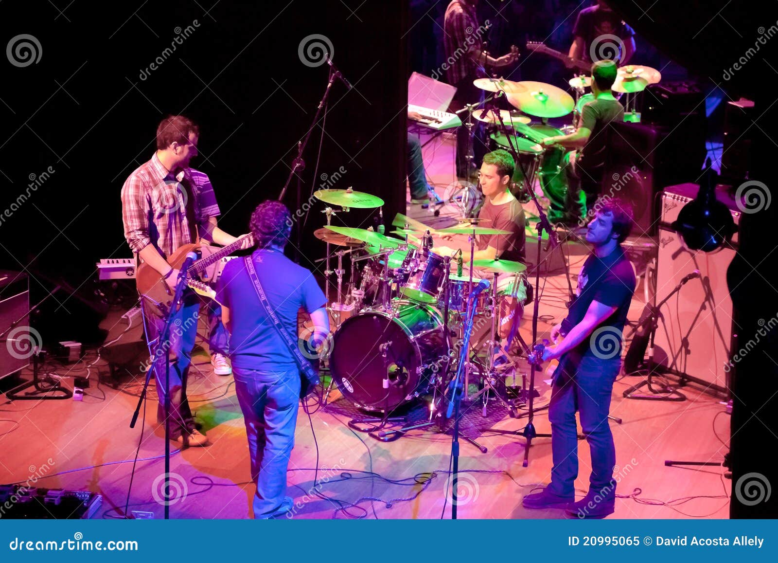 Concert of the Group of Indie Pop, Champagne Editorial Image - Image of ...