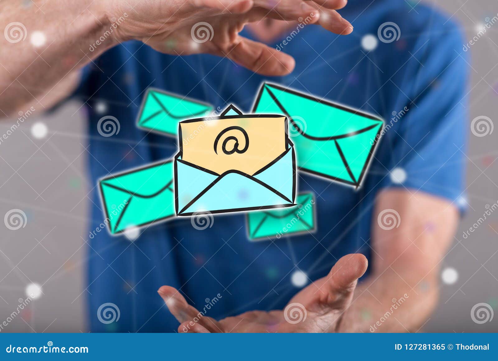 Concetto del email immagine stock. Immagine di lettera - 127281365