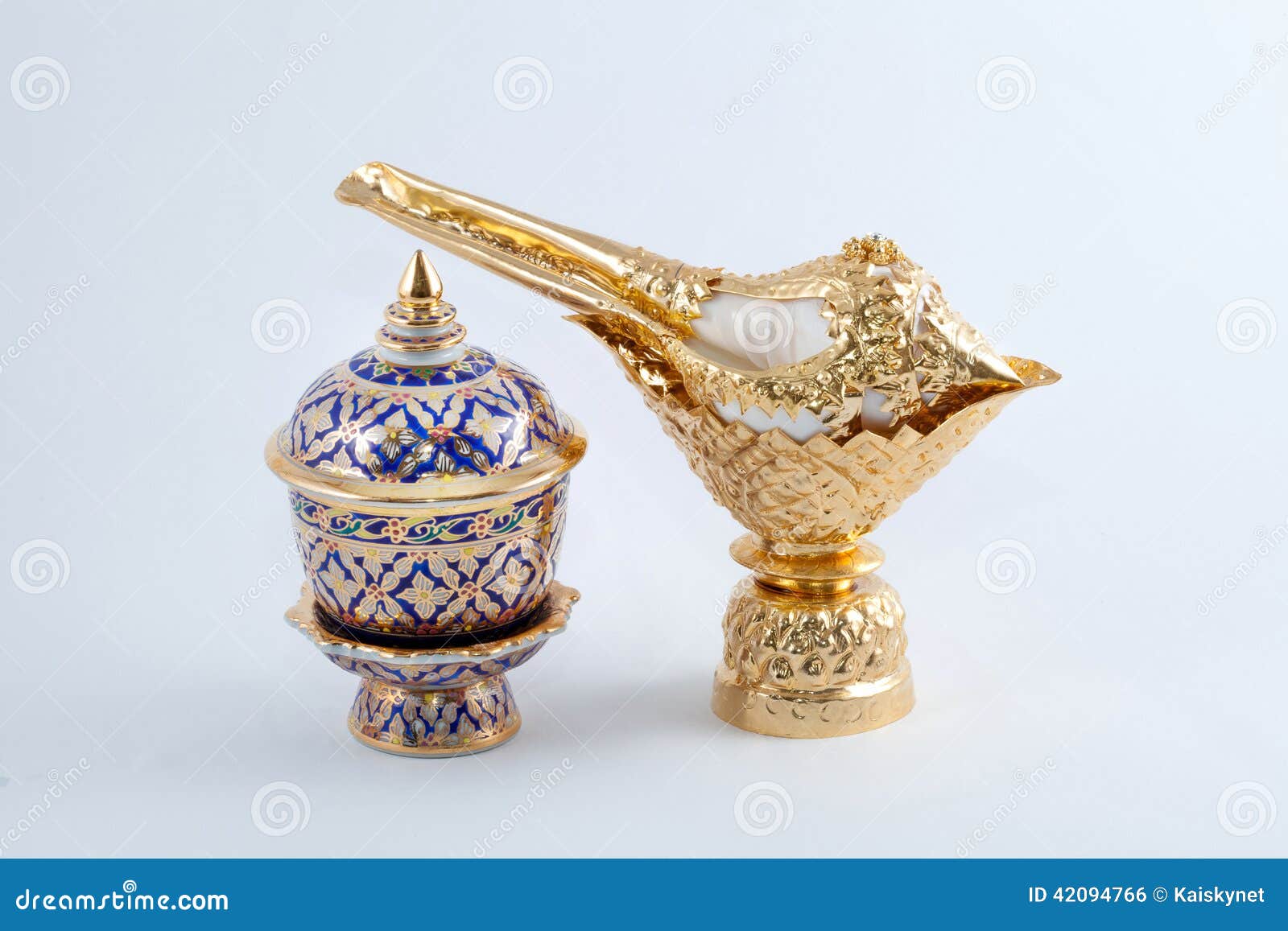 Conch Shell on Golden Tray for Thai Wedding Stock Photo - Image of tray ...