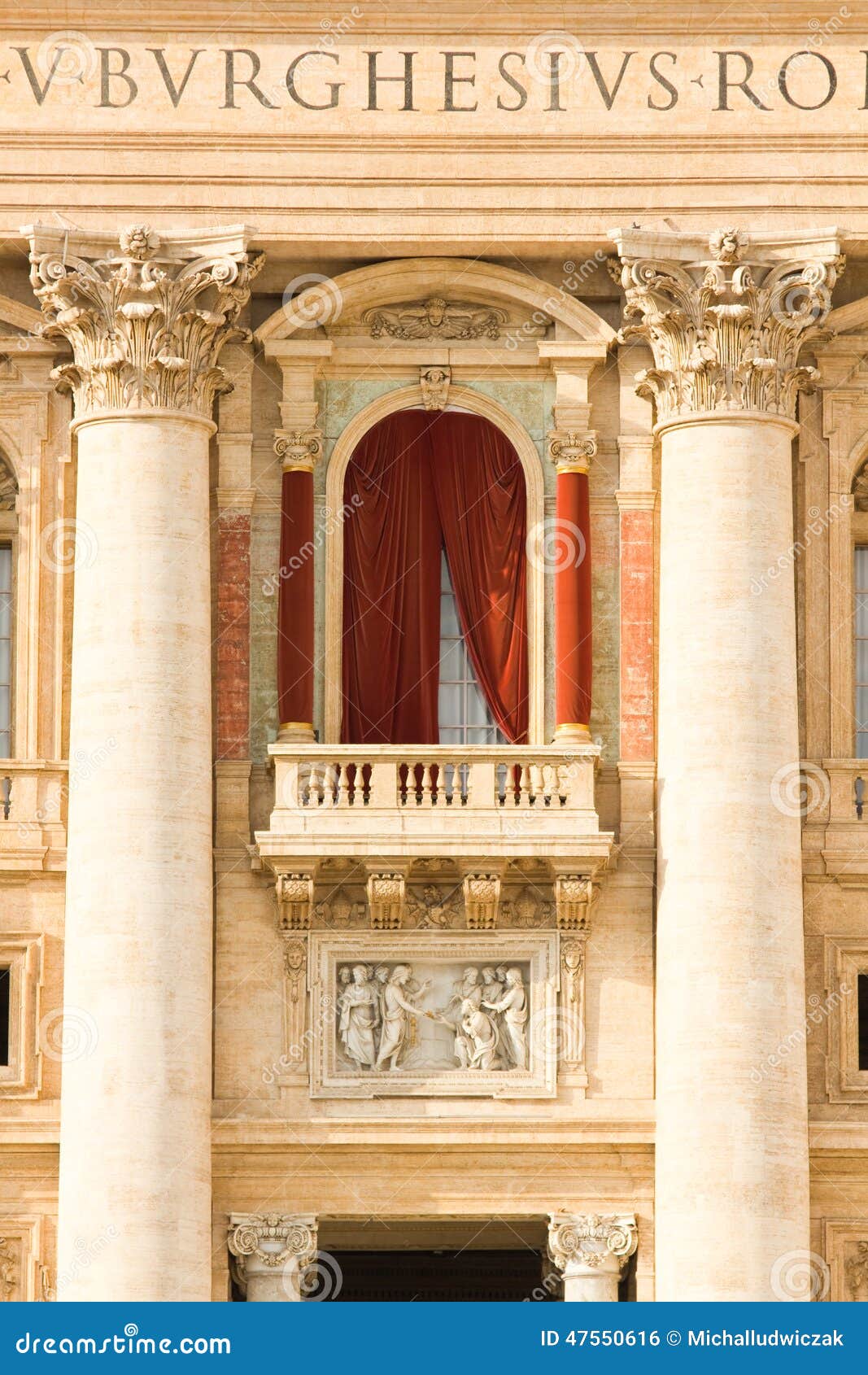 Conclave Balcony in St. Peter S Basilica in the Vatican Stock Photo ...