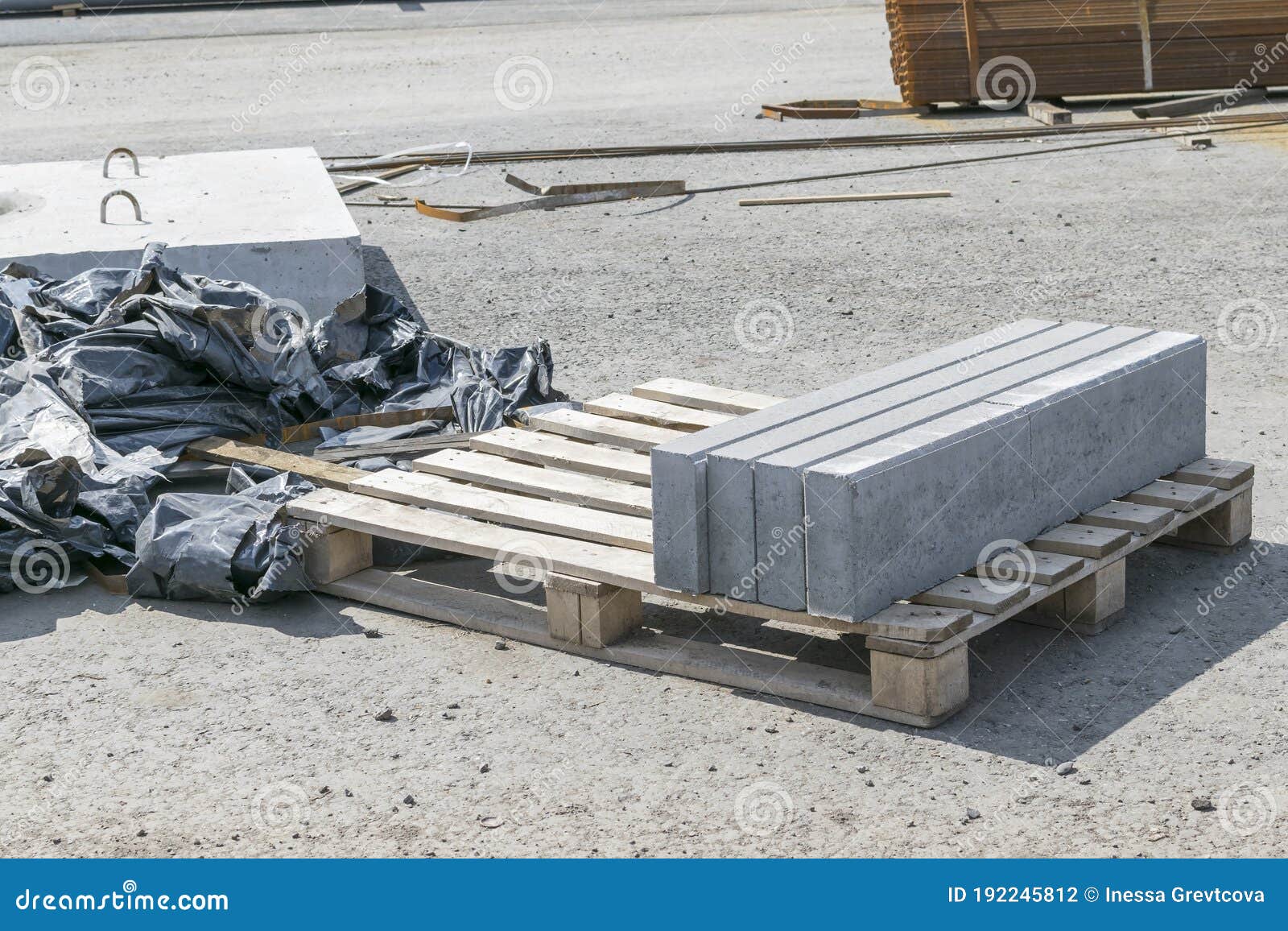 Concrete Blocks on a Wooden Pallet. Stock Photo - Image of grey, block ...