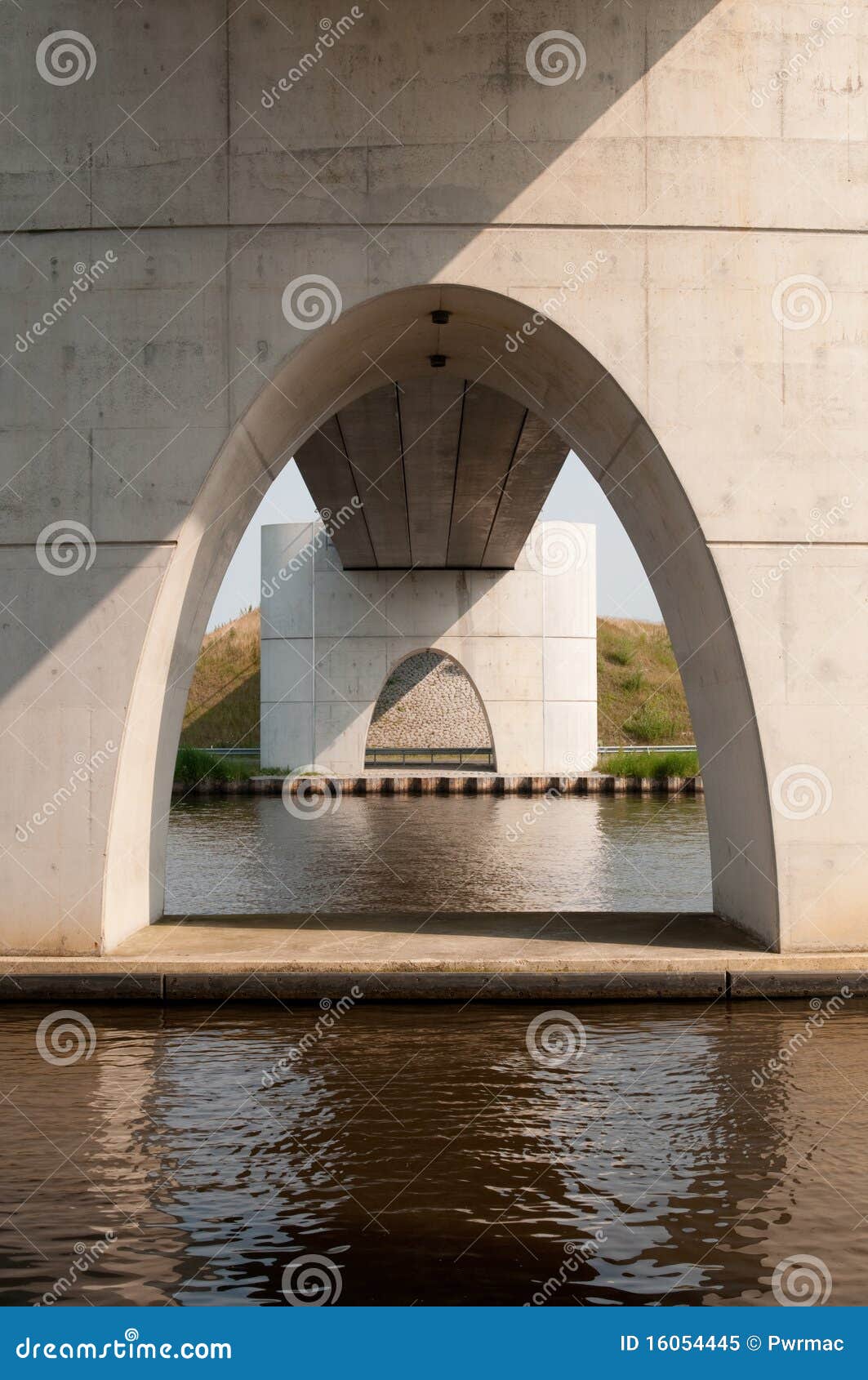 Parabola In Architecture Bridge