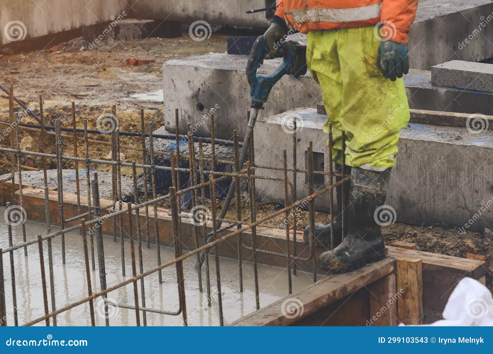 Concrete Cast-in-place Work. Builder Level Wet Concrete. Concrete Works ...
