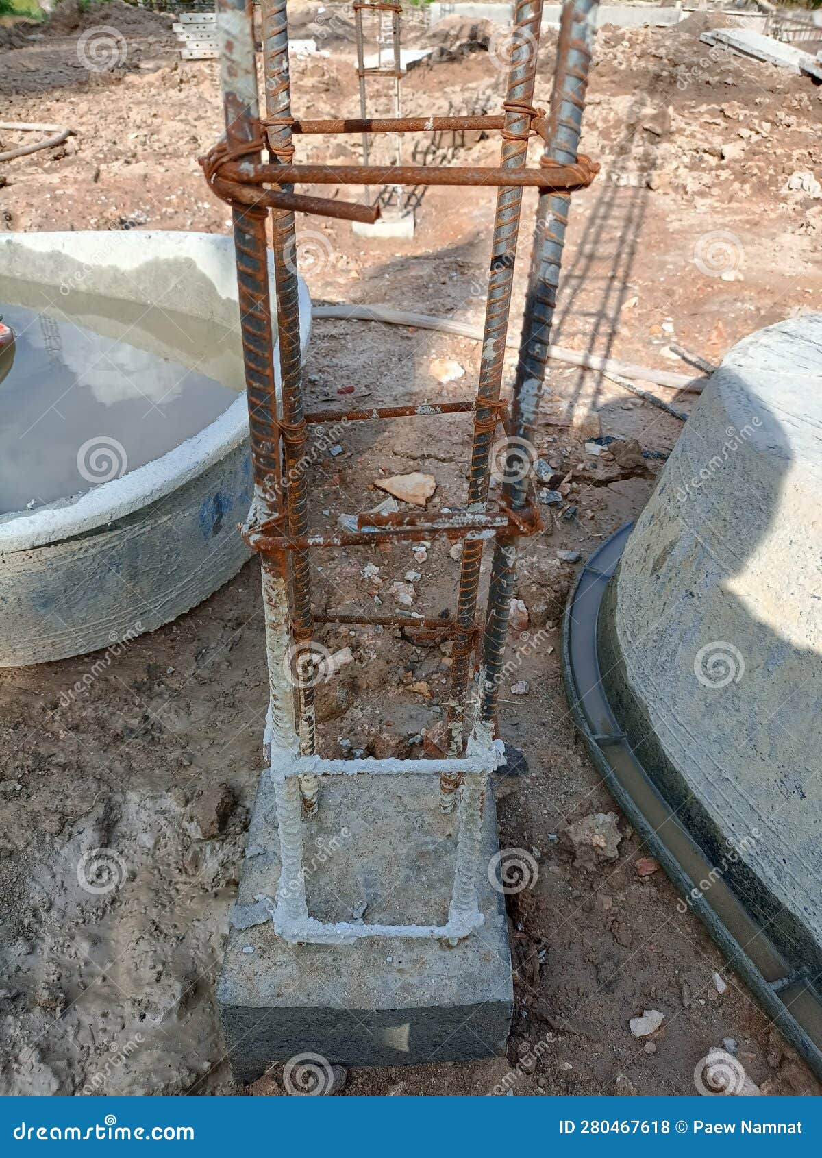 Concrete column structure stock photo. Image of iron - 280467618