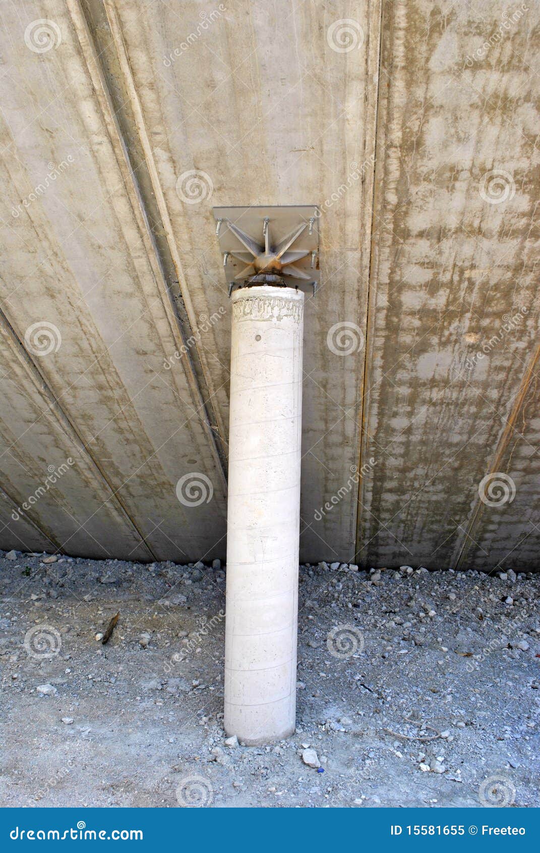 Concrete columns stock image. Image of site, pier, column - 15581655