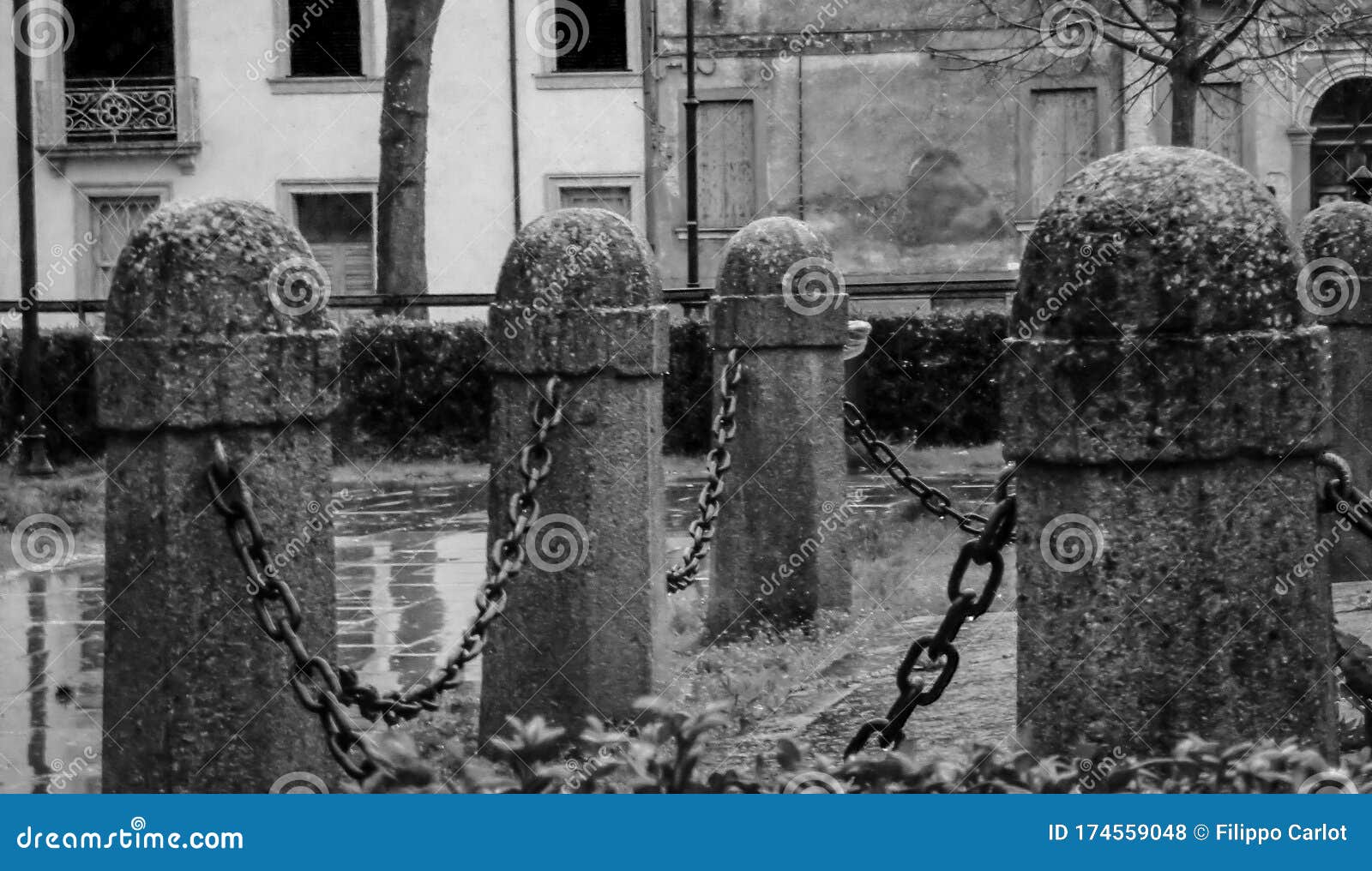 Concrete Columns with Chains Stock Photo - Image of chain, dock: 174559048