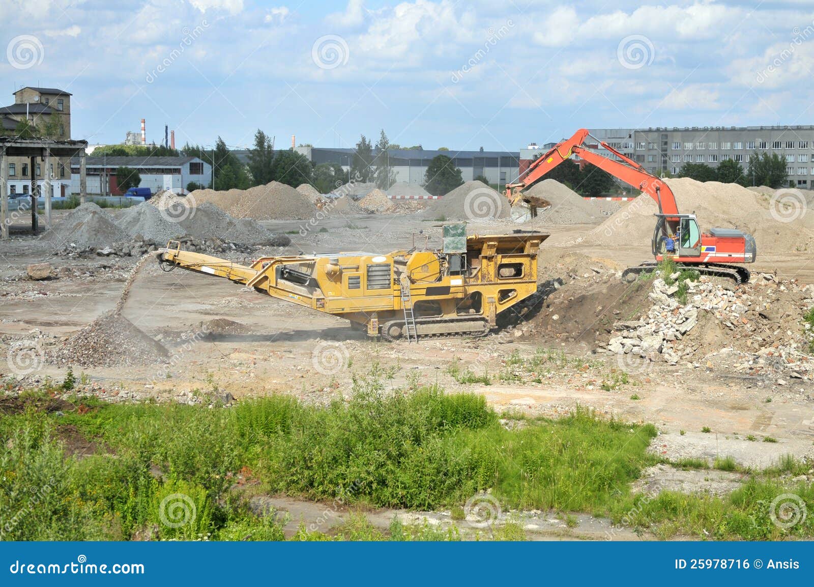Concrete crushing machine stock photo. Image of dirt - 25978716