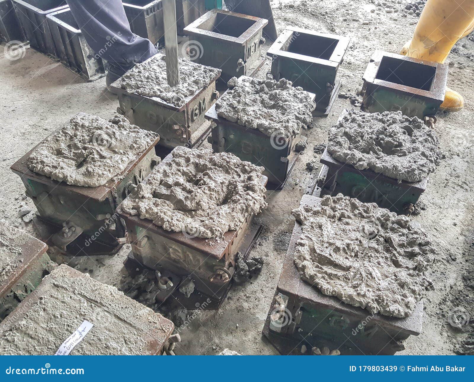 Testing for fresh concrete stock image. Image of hand - 179803439