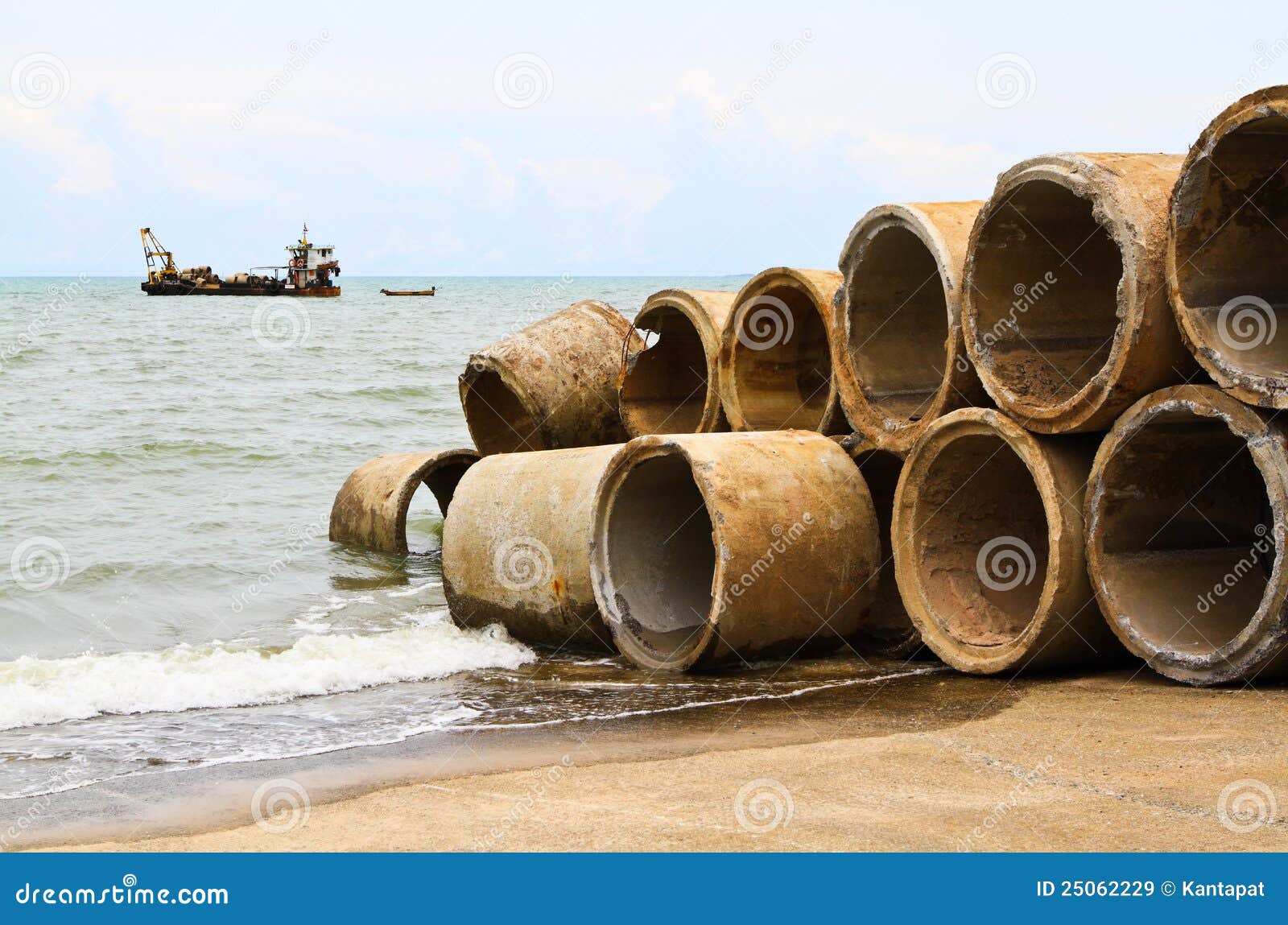 Concrete culvert stock image. Image of culvert, transportation - 25062229