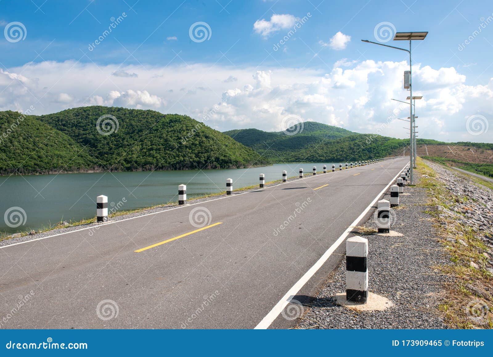 The Concrete Dam is a Multi-purpose Hydroelectric Dam in Thailand Stock ...