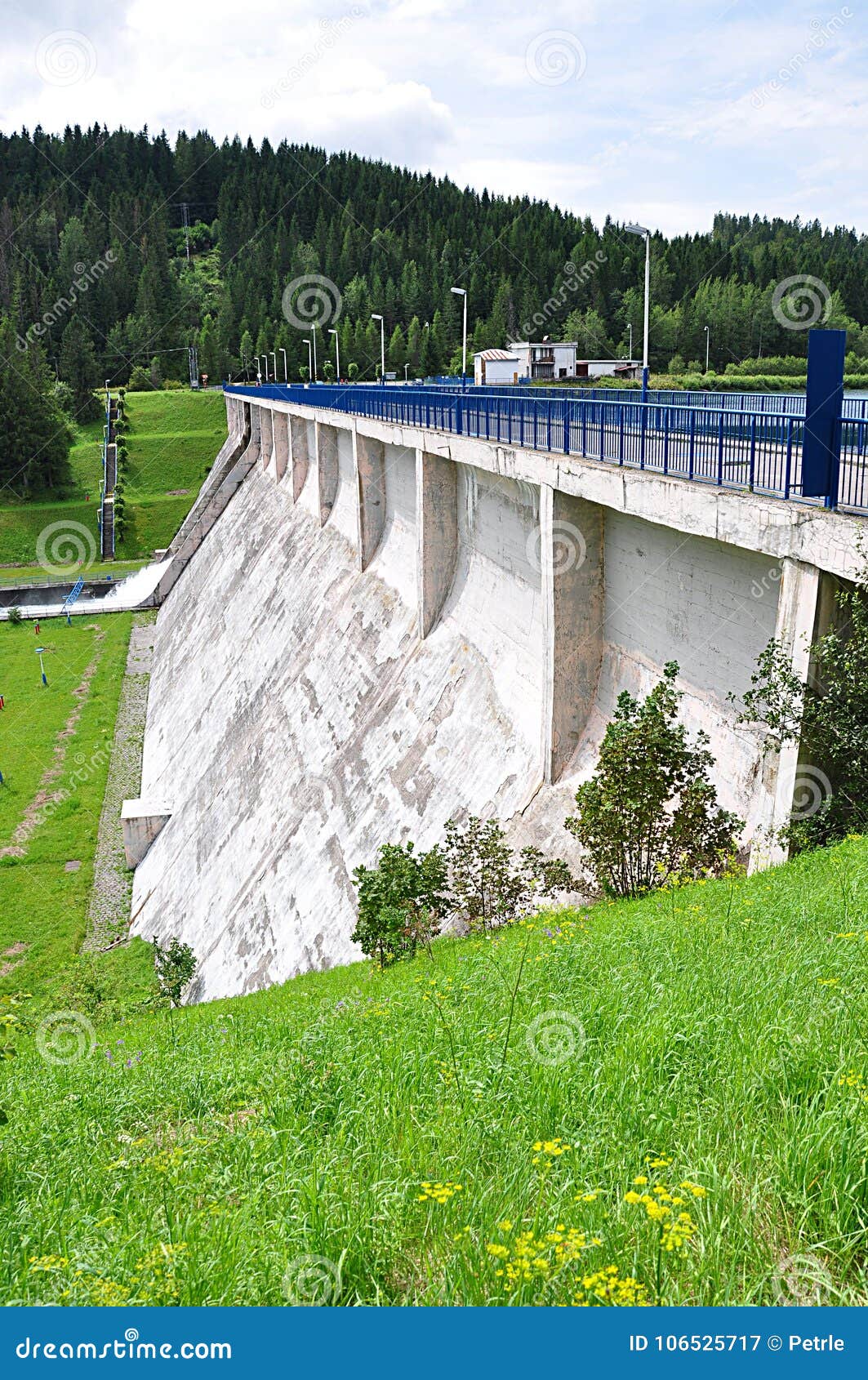 Concrete Dam, Slovakia, Europe Stock Image - Image of power, leaves ...