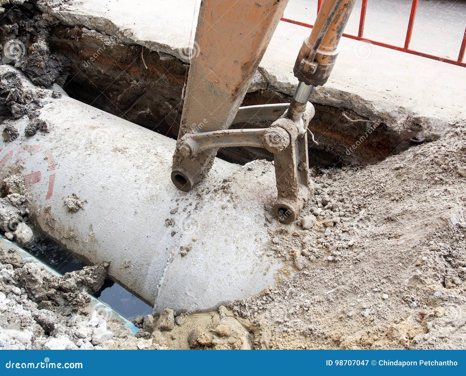 Concrete drainage pipe stock image. Image of round, duty - 98707047