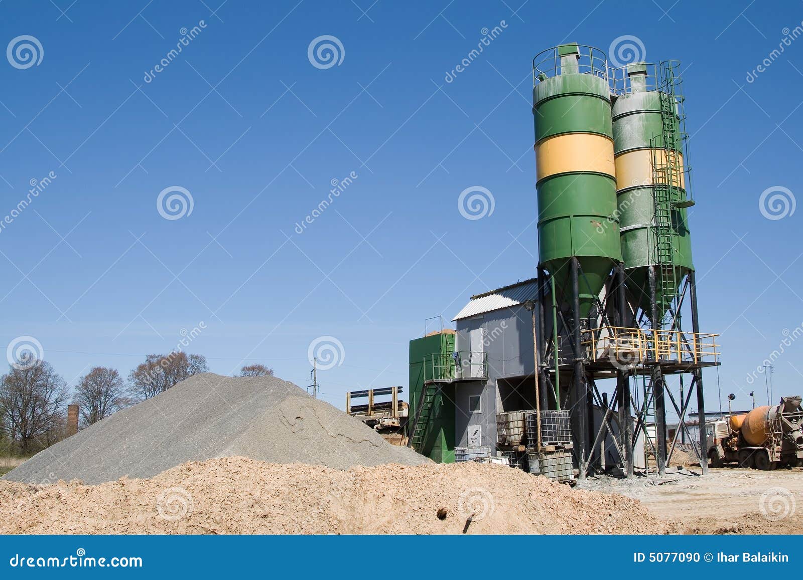 Concrete factory stock photo. Image of concrete, industries - 5077090