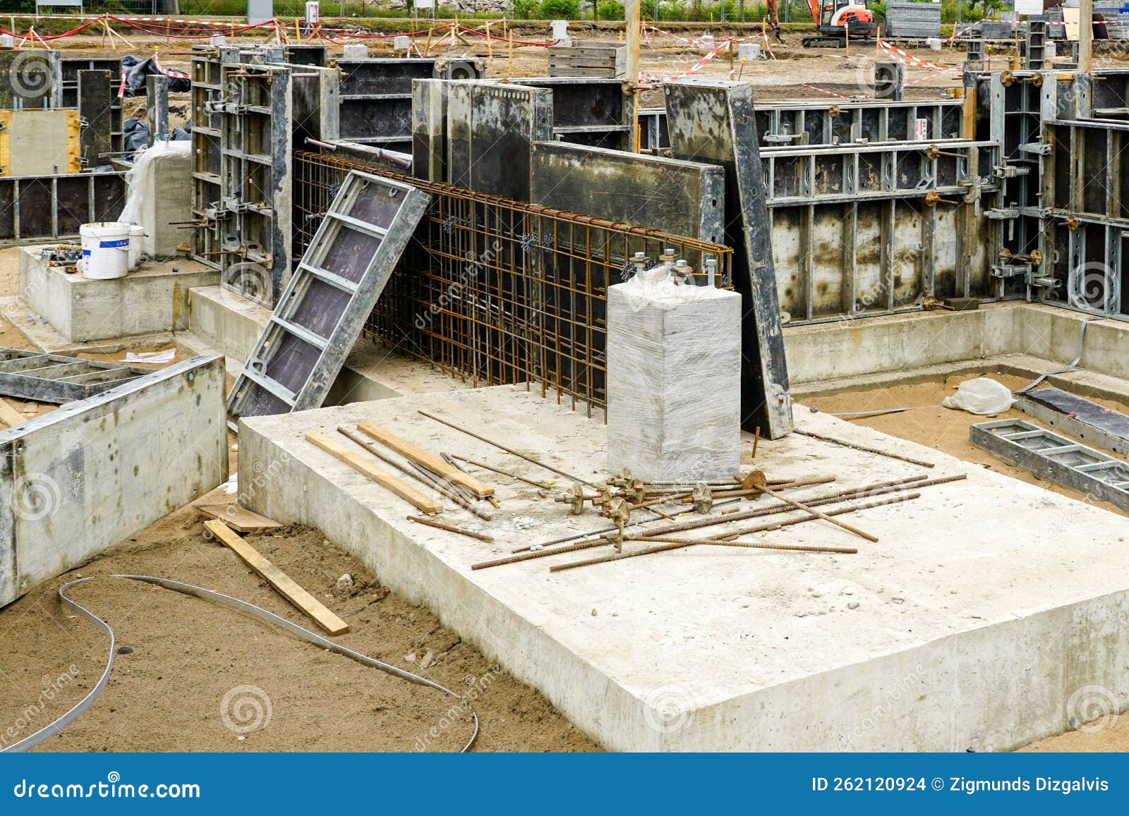 Concrete Footing for Column, Concrete Formwork with a Folding Mechanism ...