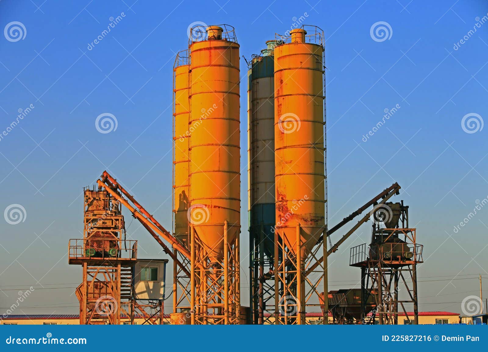 Concrete Mixing Silo, Site Construction Facilities Stock Photo - Image ...