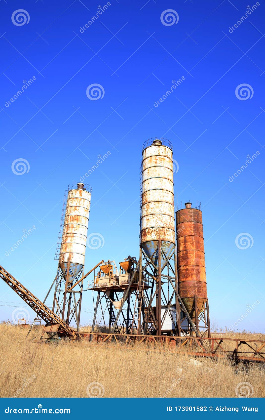 Concrete mixing tower stock photo. Image of engineering - 173901582