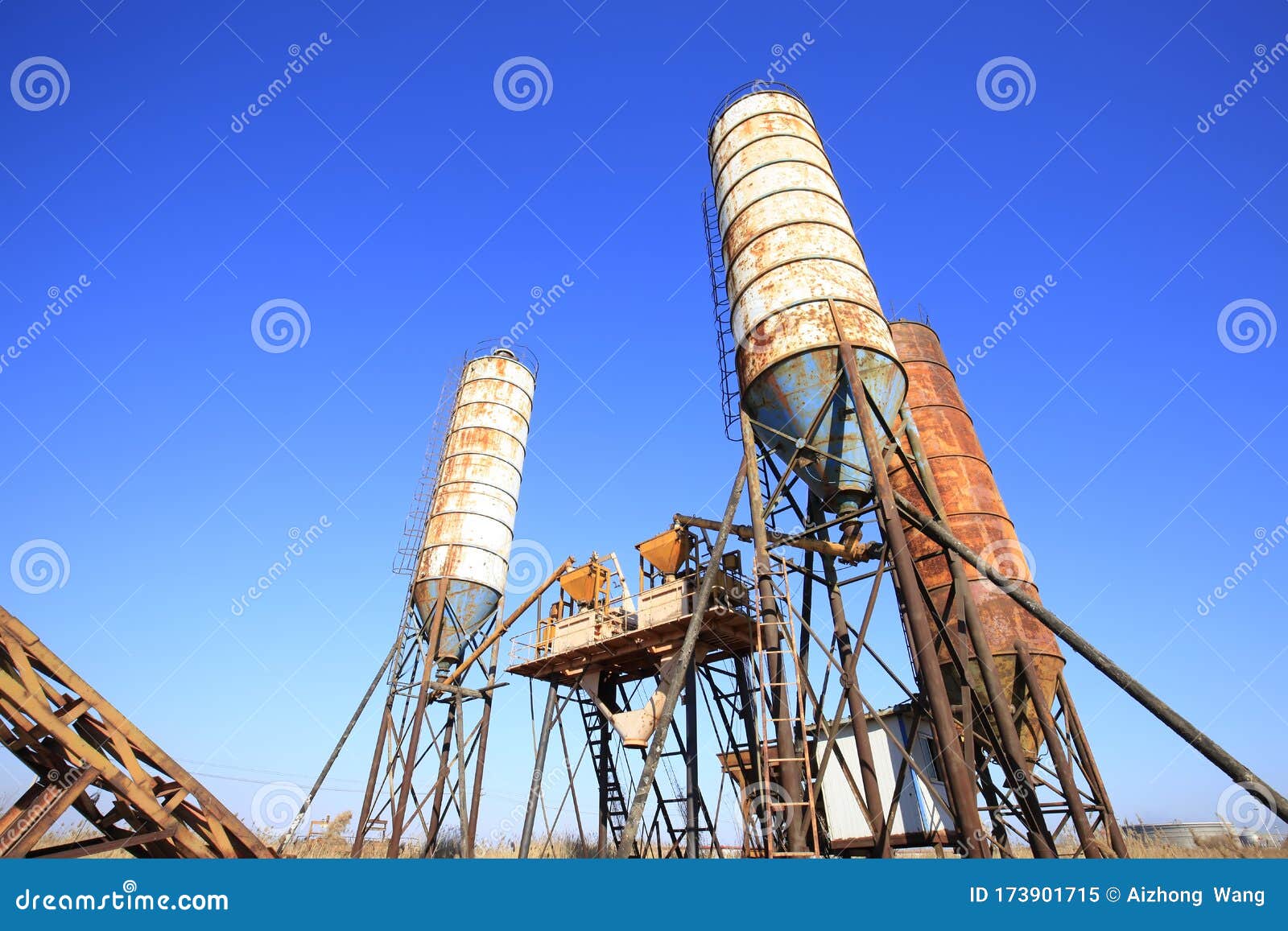 Concrete mixing tower stock image. Image of manufacture - 173901715