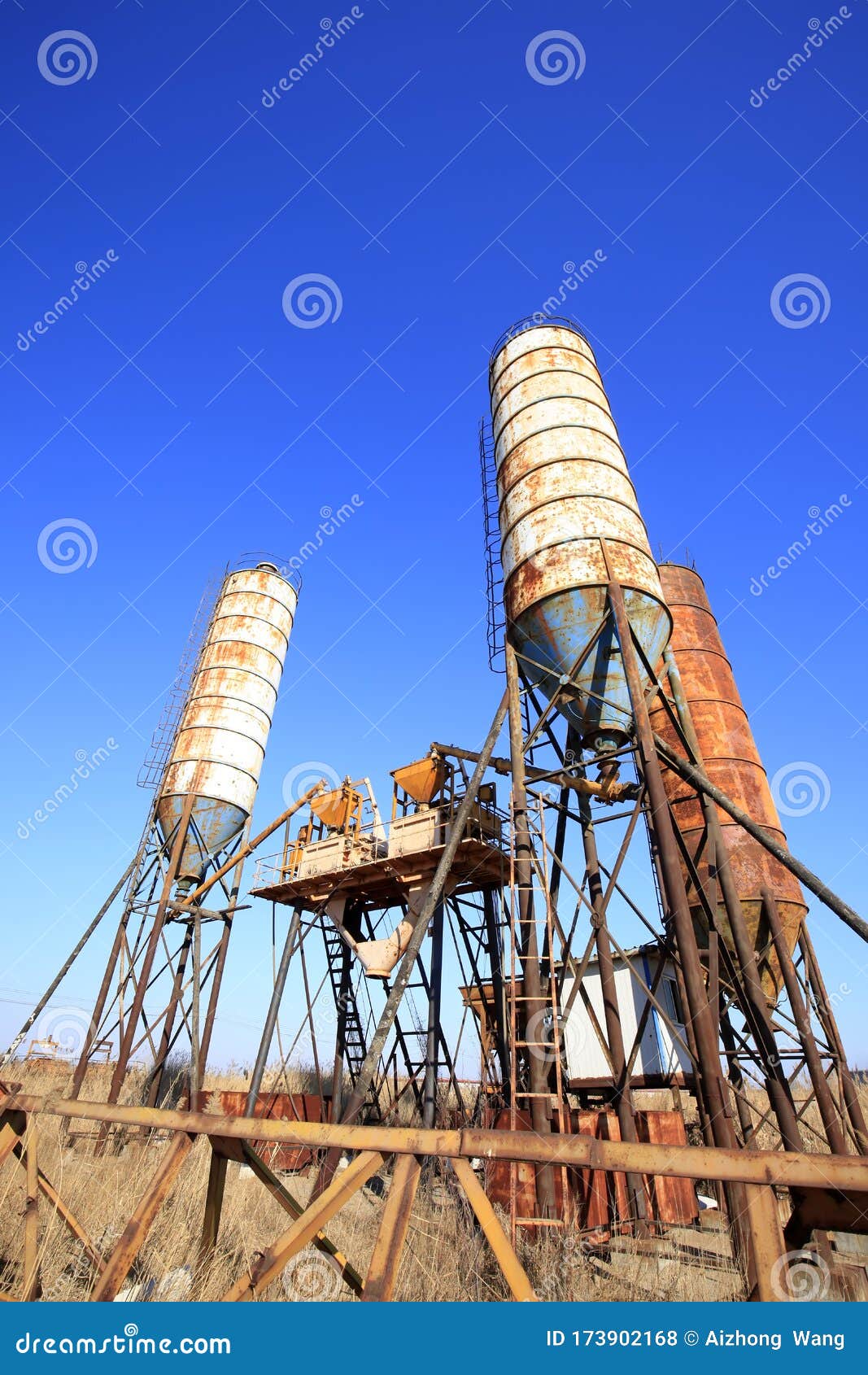 Concrete mixing tower stock photo. Image of modern, plant - 173902168