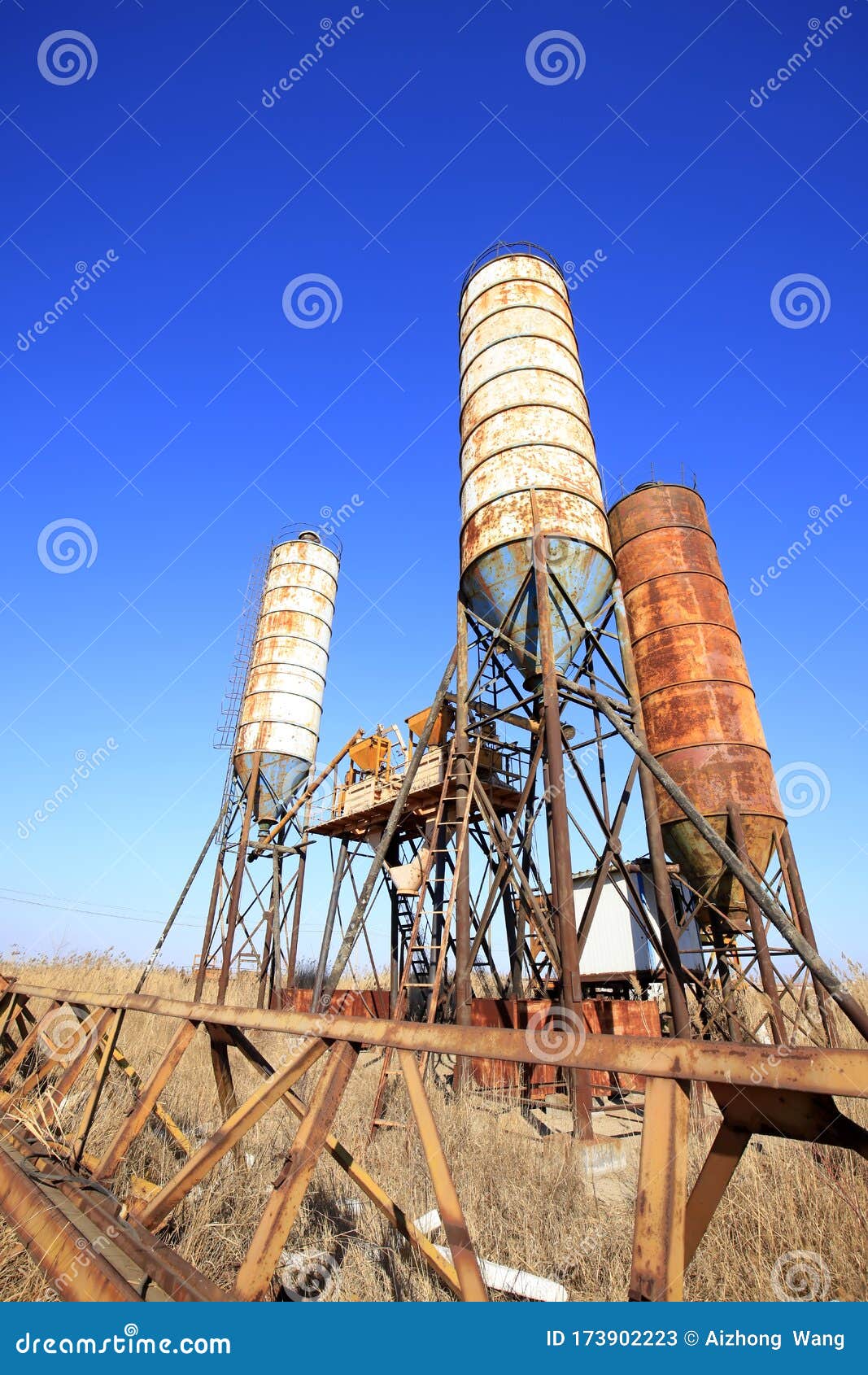 Concrete mixing tower stock image. Image of equipment - 173902223