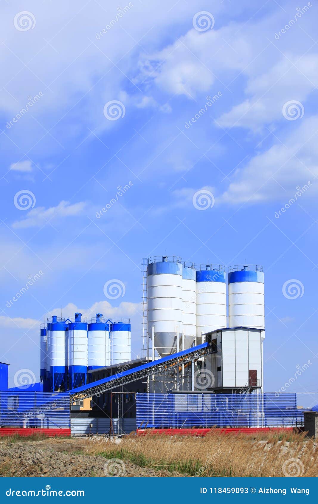Concrete mixing tower stock image. Image of container - 118459093