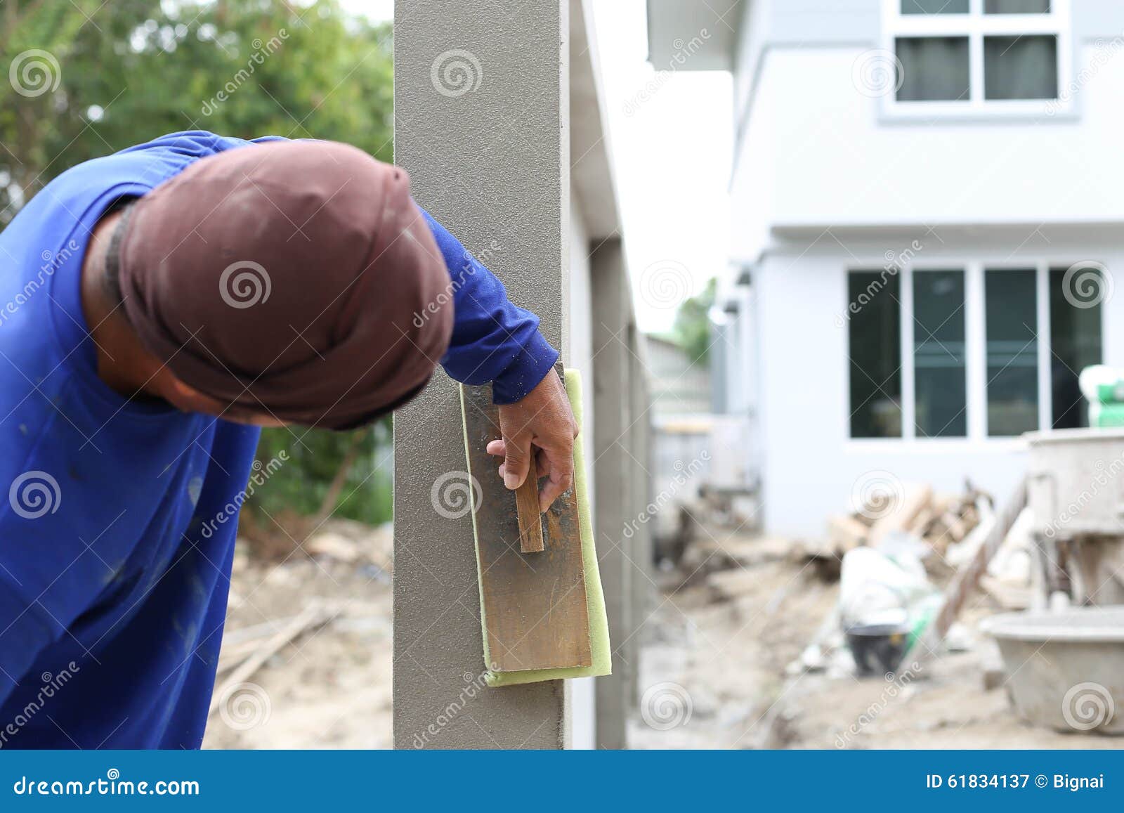 Concrete Plaster Man Smoothing Concrete Wall Stock Image - Image of ...