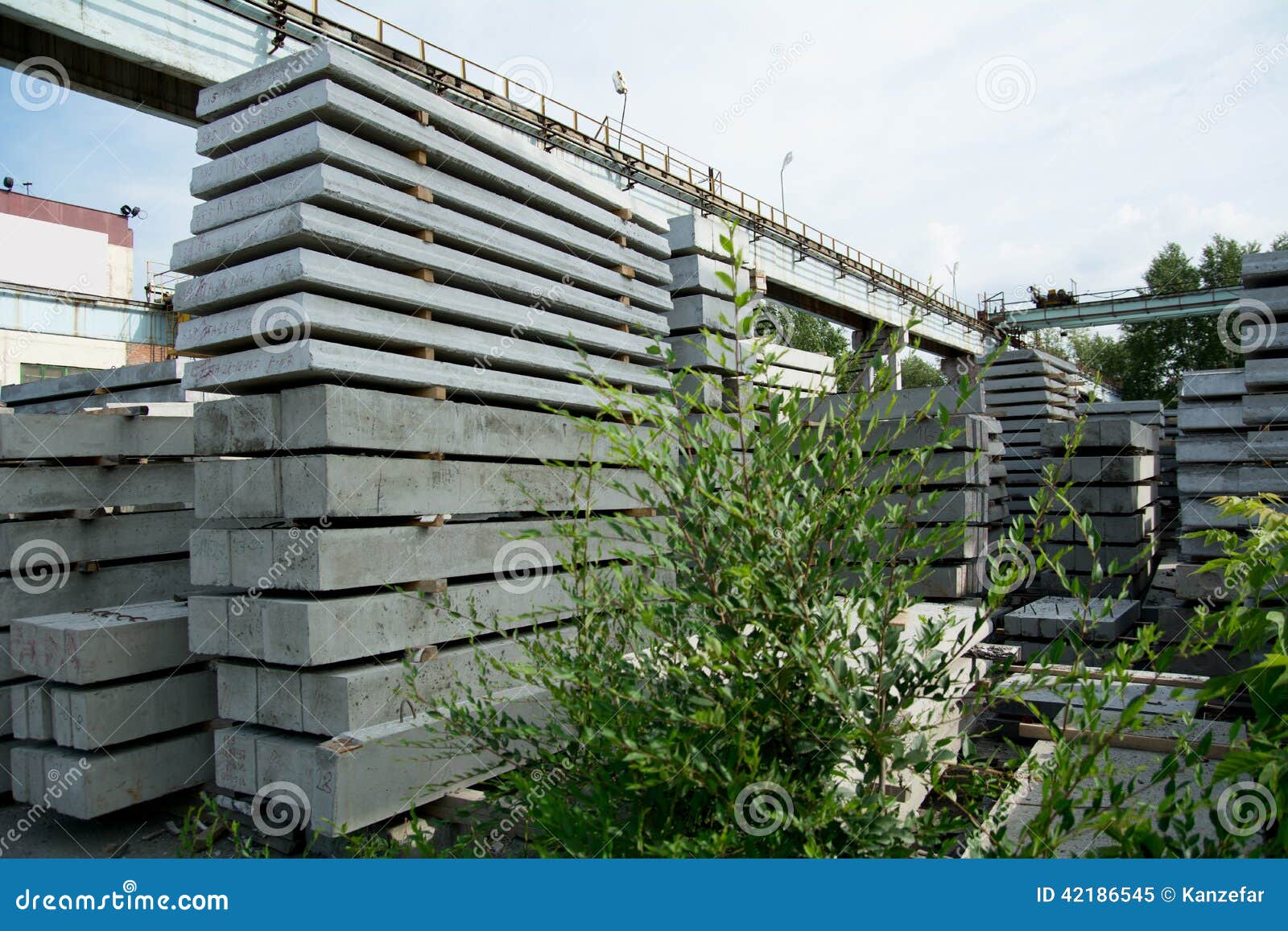 Concrete Slab Racks Outdoors Stock Image - Image of lading, pulley ...