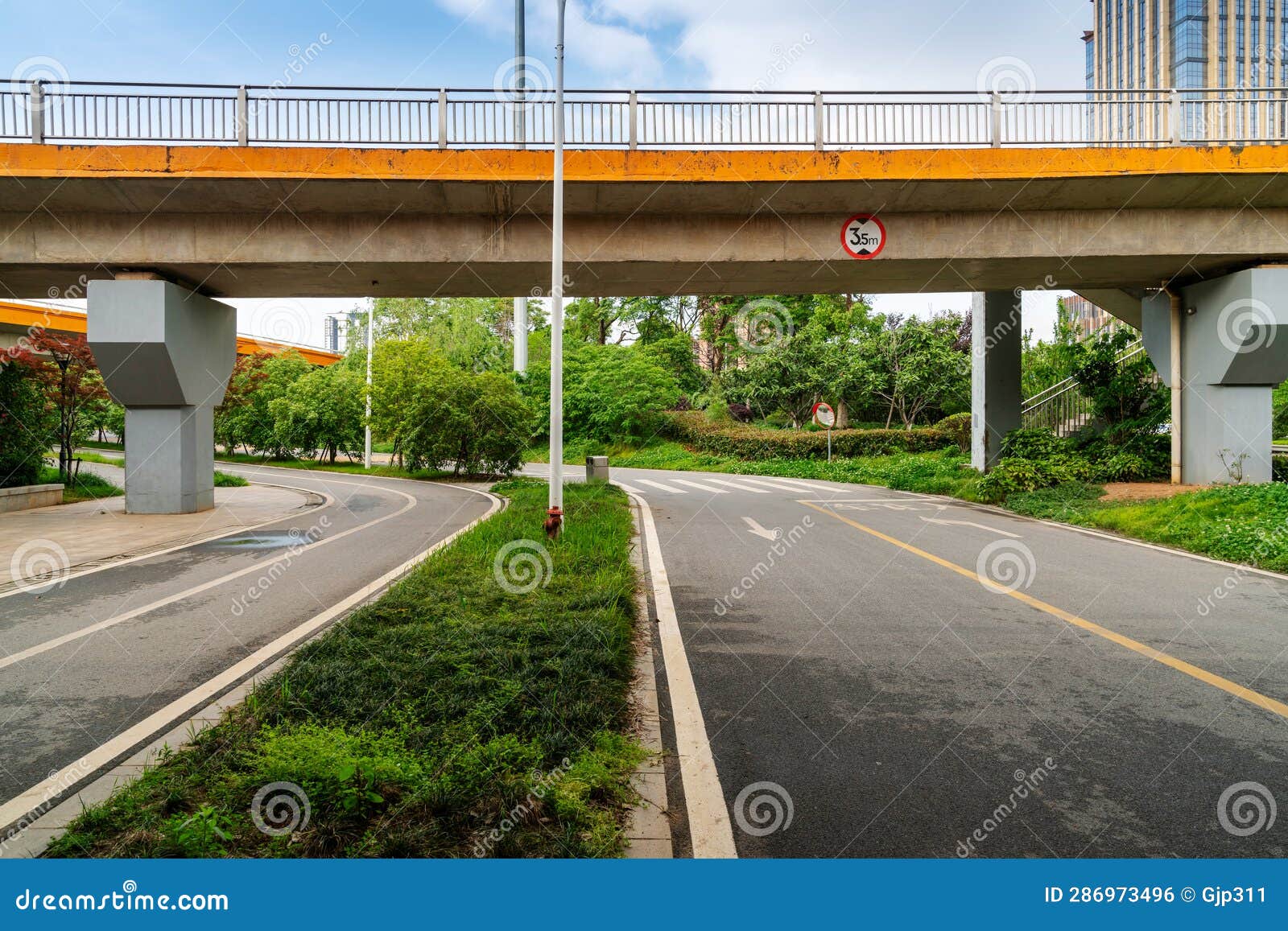 Concrete Structure and Asphalt Road Space Under the Overpass Stock ...