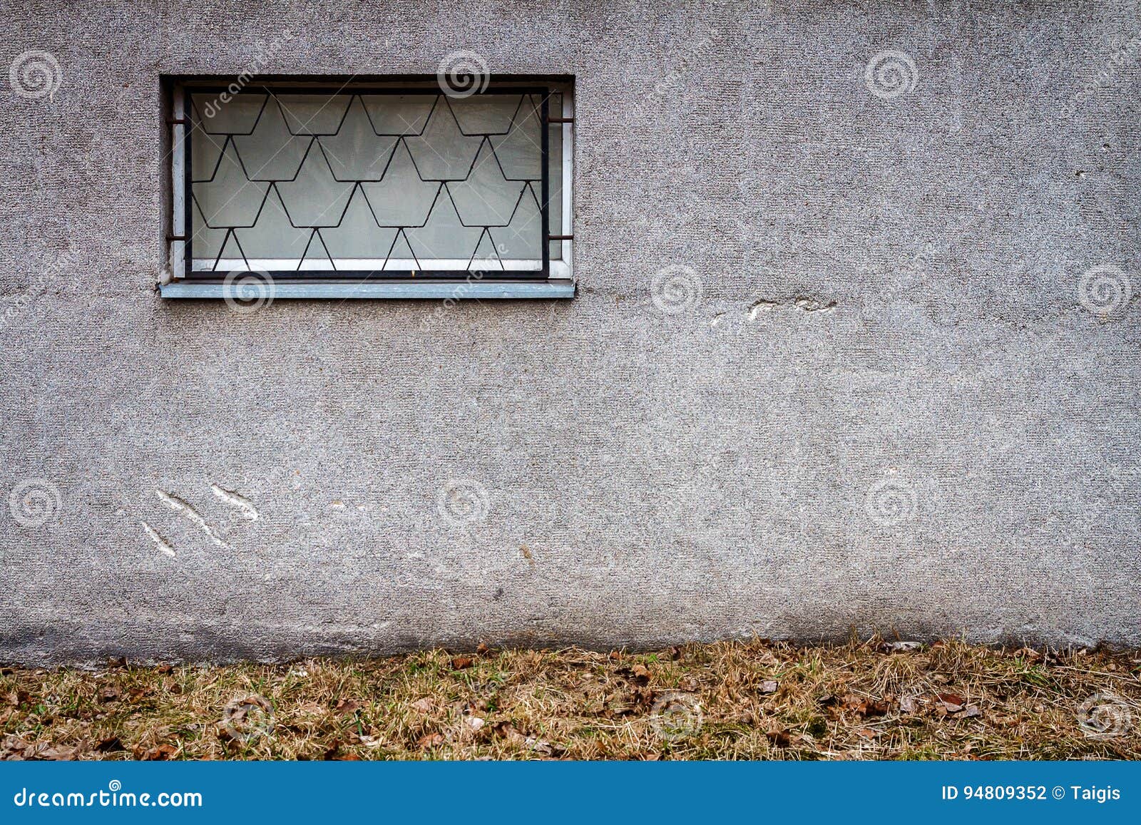 Concrete Wall with a Window Stock Photo - Image of abstract, blank ...
