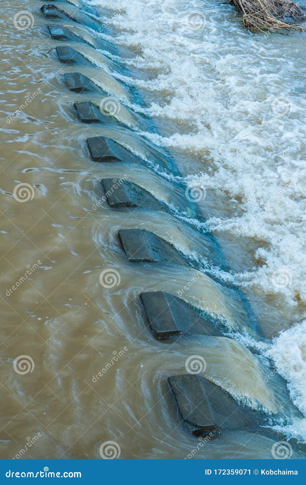 Concrete weir in Thai stock image. Image of background - 172359071