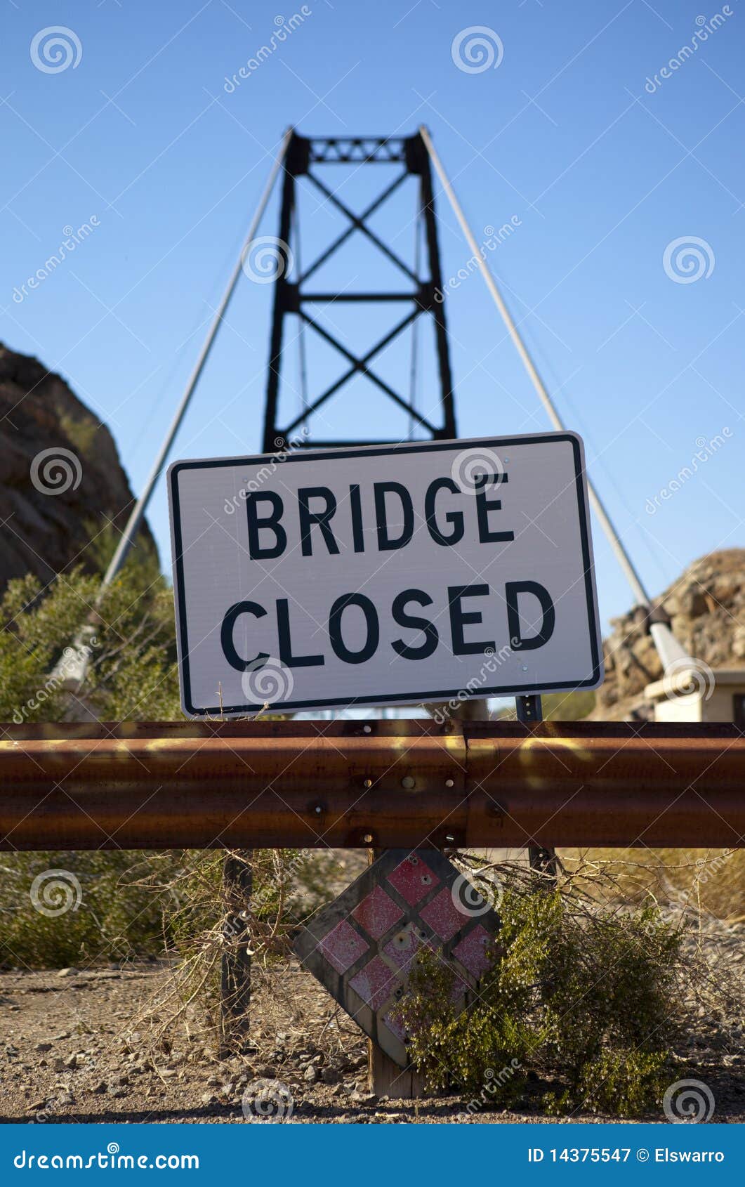 Condemned bridge stock image. Image of desert, structure - 14375547