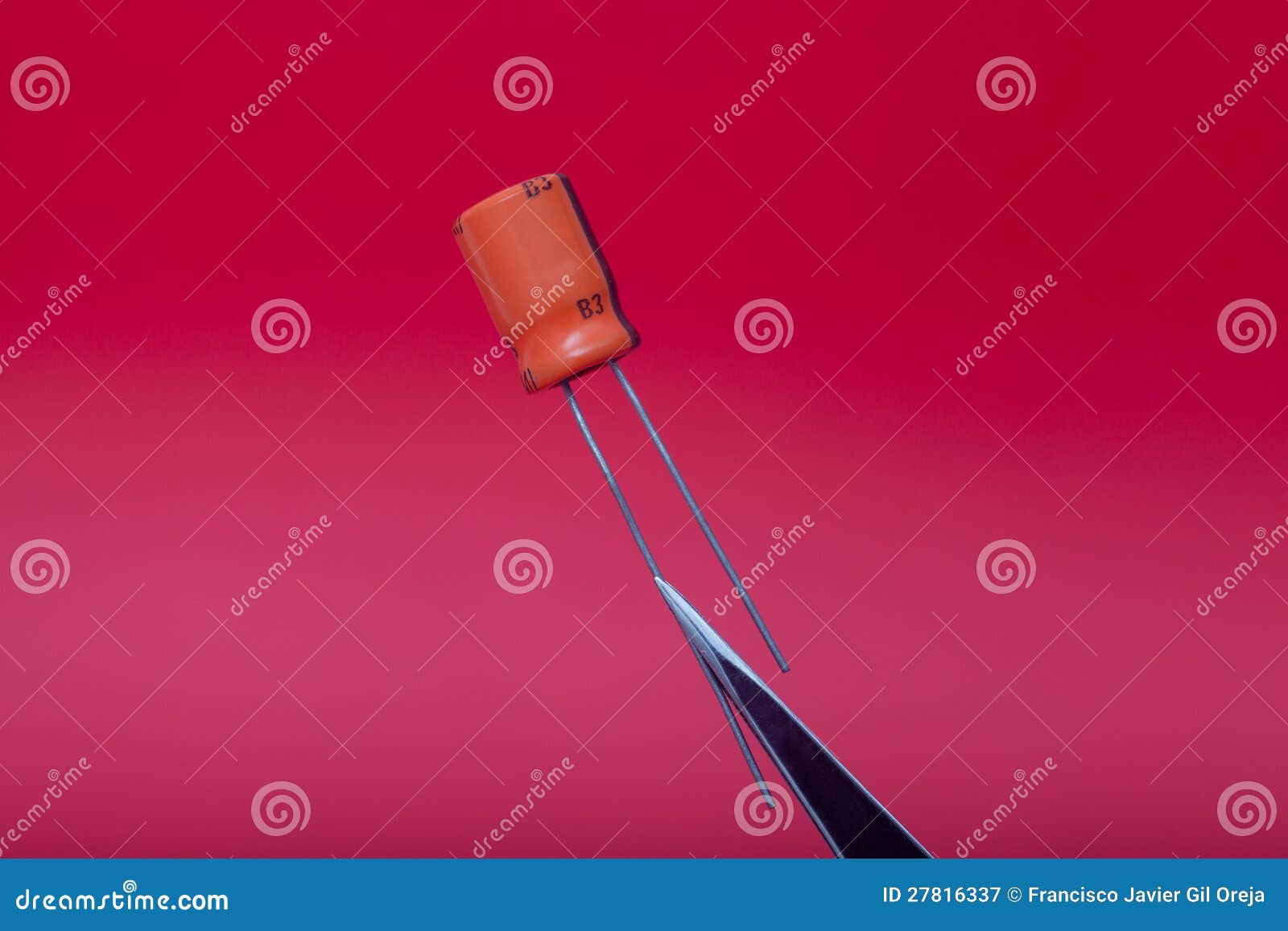 Condensator stock afbeelding. Image of elektronisch, condensator - 27816337