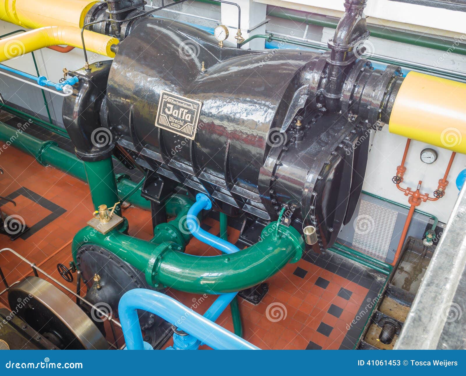 Condensator in De Machineruimte Van Historisch Stoom Pompstation ...