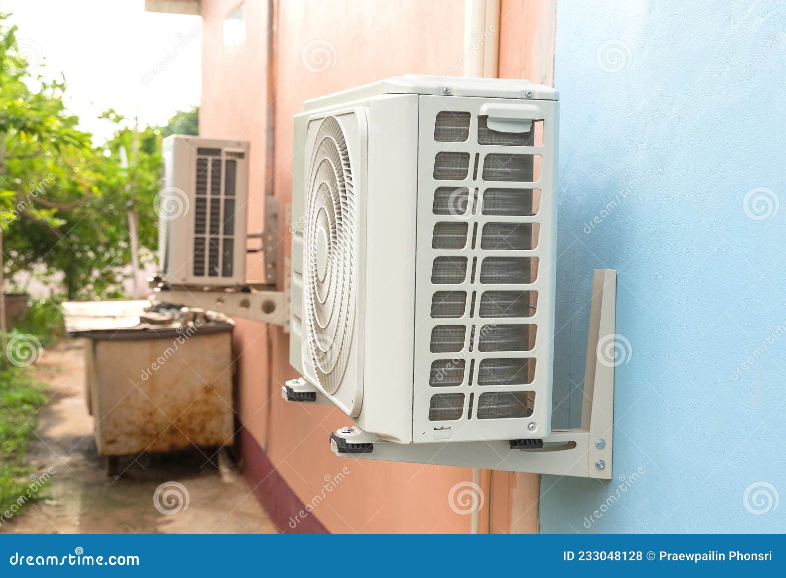Condensing Unit Of Air Conditioning Systems Royalty-Free Stock Photo ...
