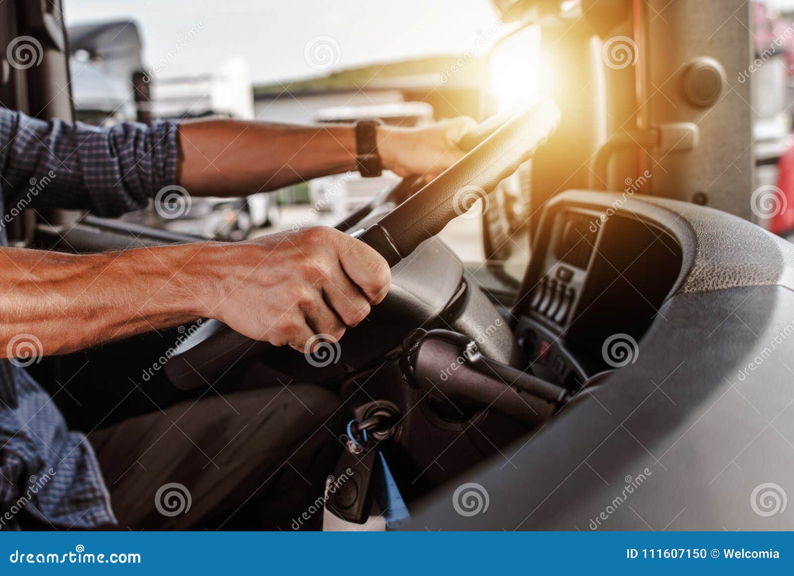 Conductor Del Anuncio Publicitario De CDL Foto de archivo - Imagen de ...