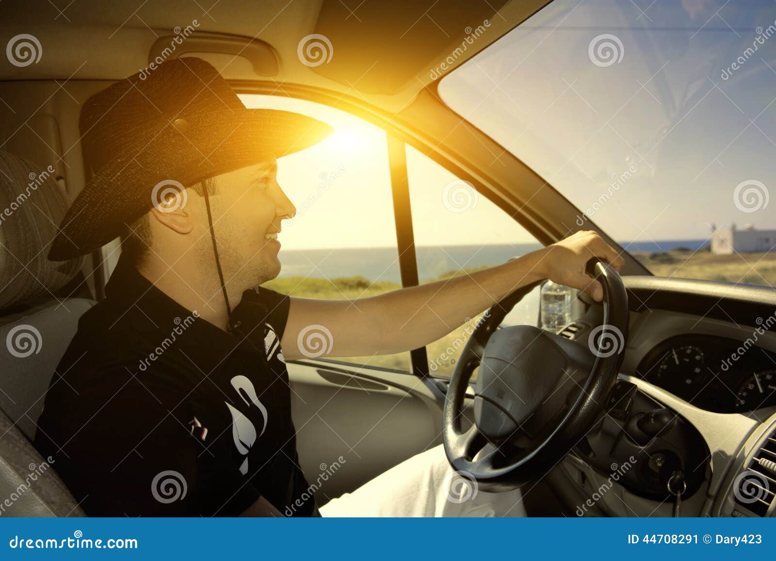 Conductor en coche imagen de archivo. Imagen de humano - 44708291
