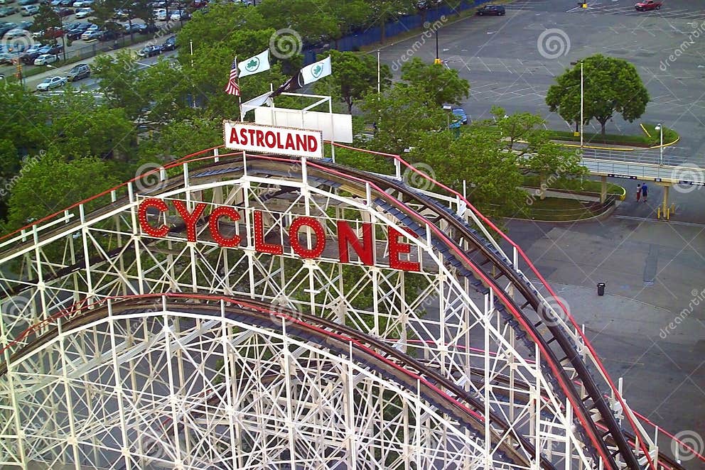 Coney Island Cyclone editorial photo. Image of historic - 24413411