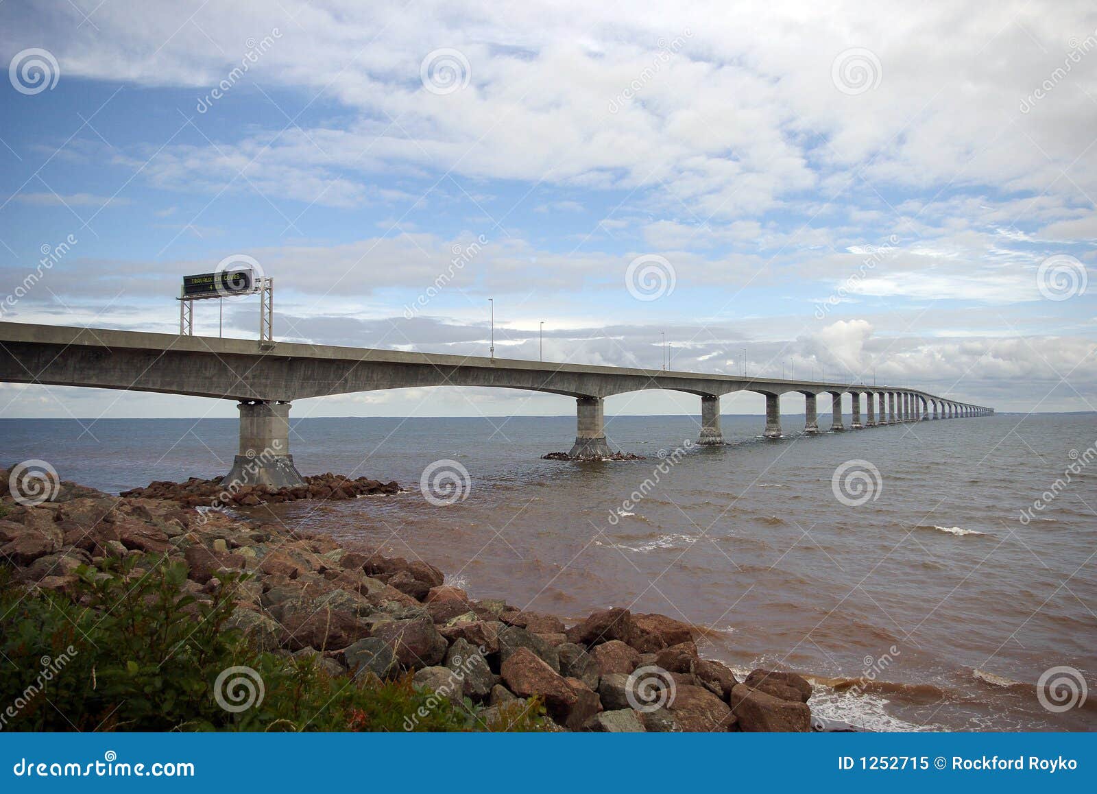 Confederation Bridge stock image. Image of bridge, water - 1252715