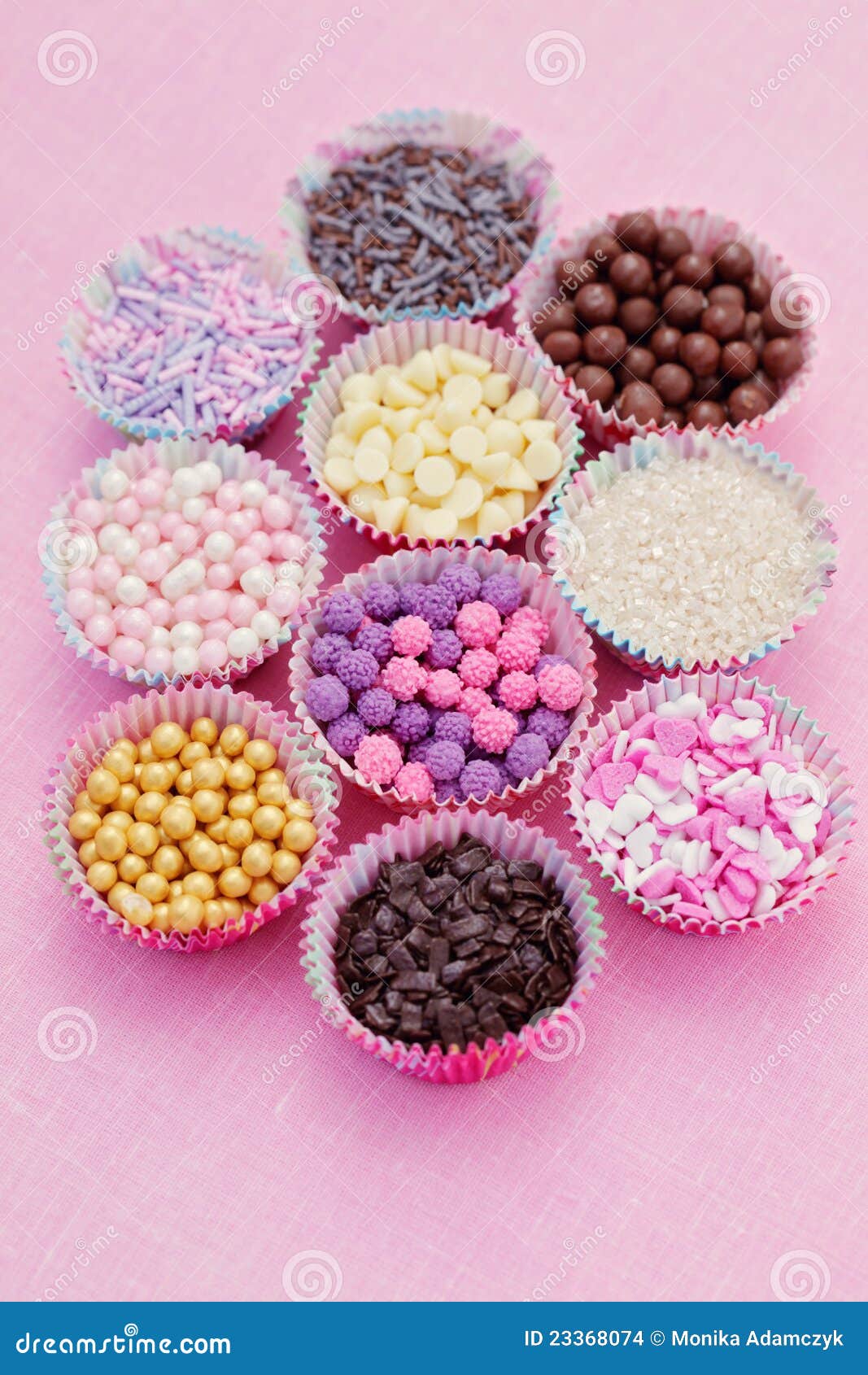 Confeitos doces foto de stock. Imagem de bebida, alimento - 23368074