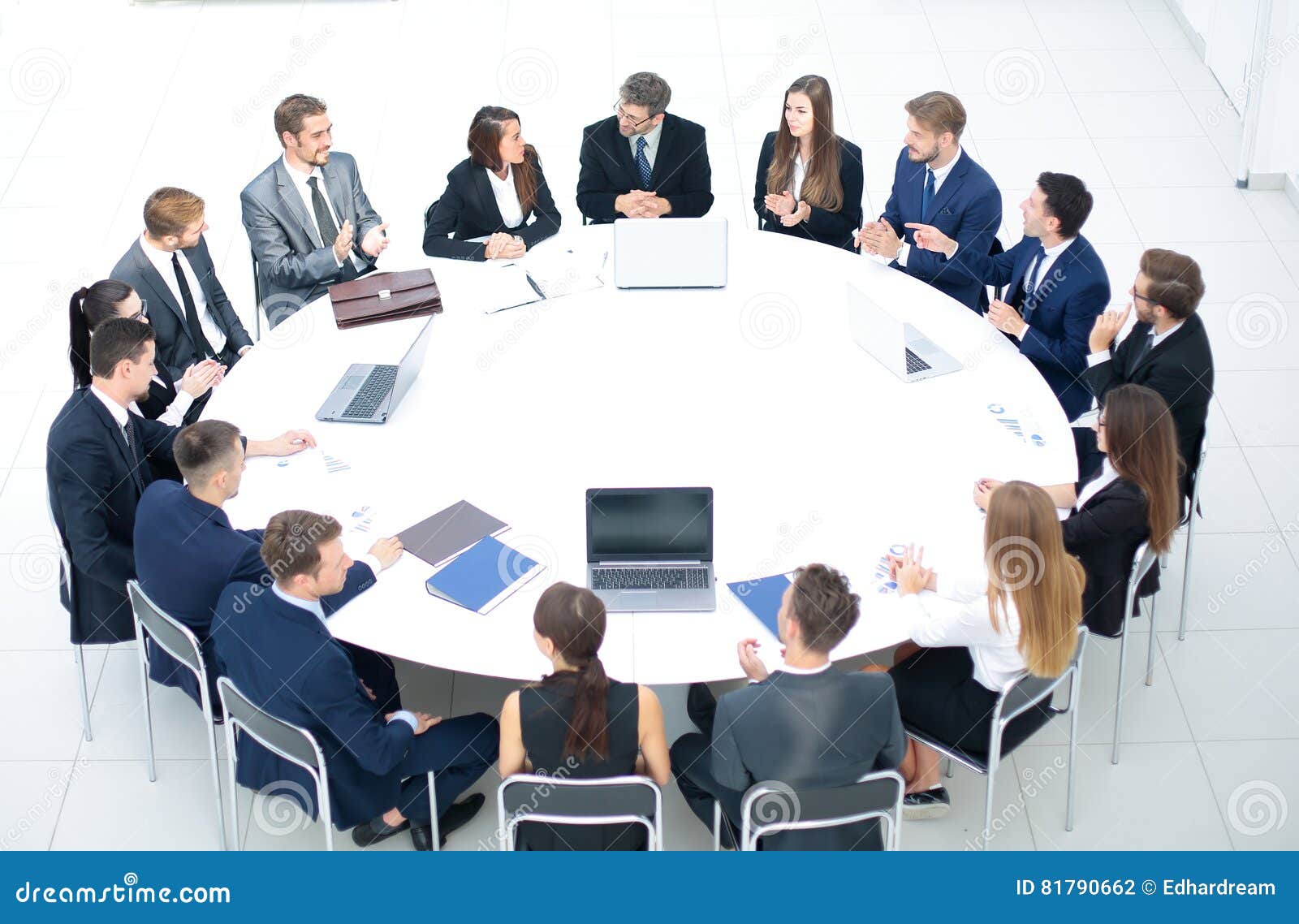 Conferência De Negócio Reunião De Negócio Executivos Em Formal Foto De