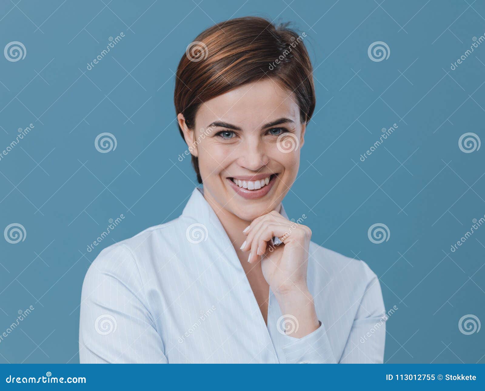 Confident Beautiful Woman Posing and Smiling Stock Image - Image of ... Confident Beautiful Woman Posing and Smiling Stock Image - Image of ...