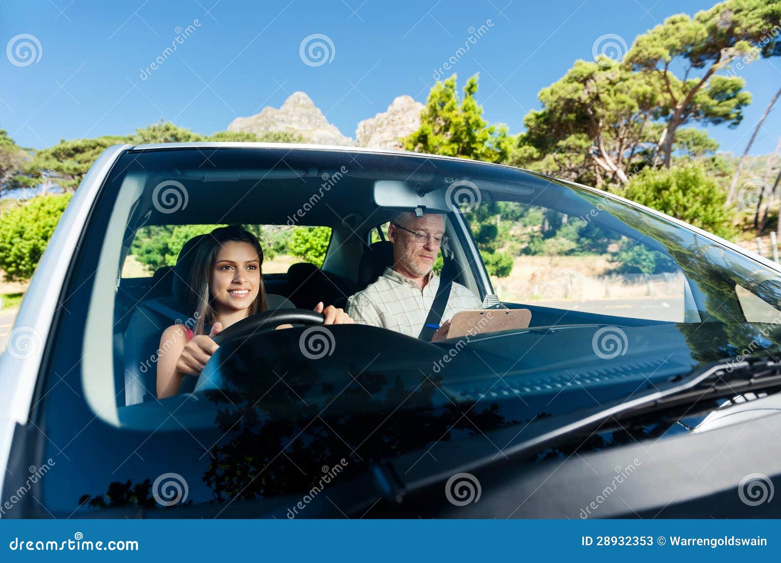 Confident learner driver stock image. Image of belt, happy - 28932353
