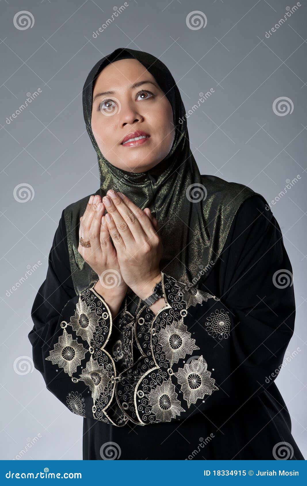Confident Muslim Woman in Scarf Stock Image - Image of beauty, calm ...