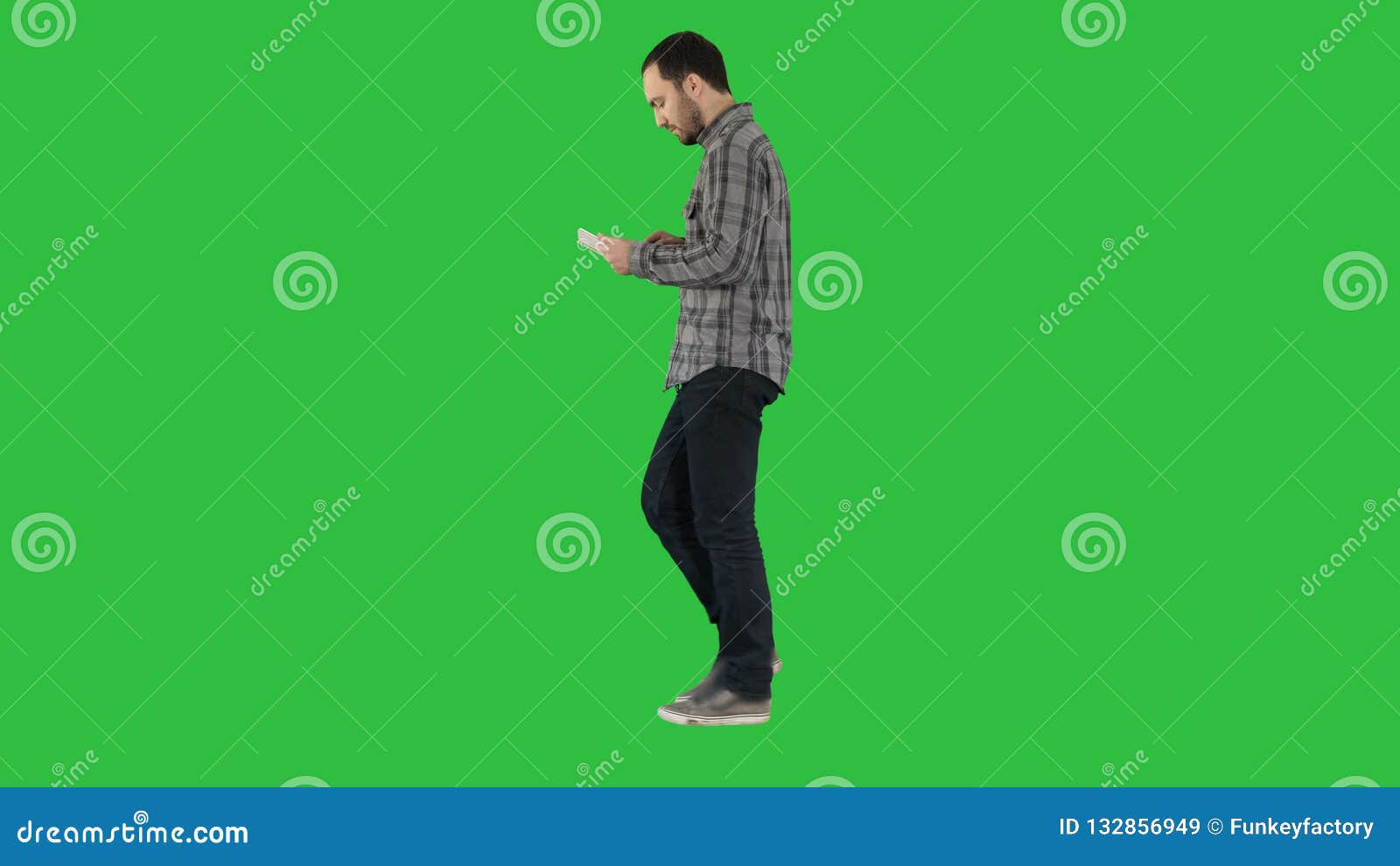 Walking Man Green Screen Stock Footage & Videos - 4,345 Stock Videos