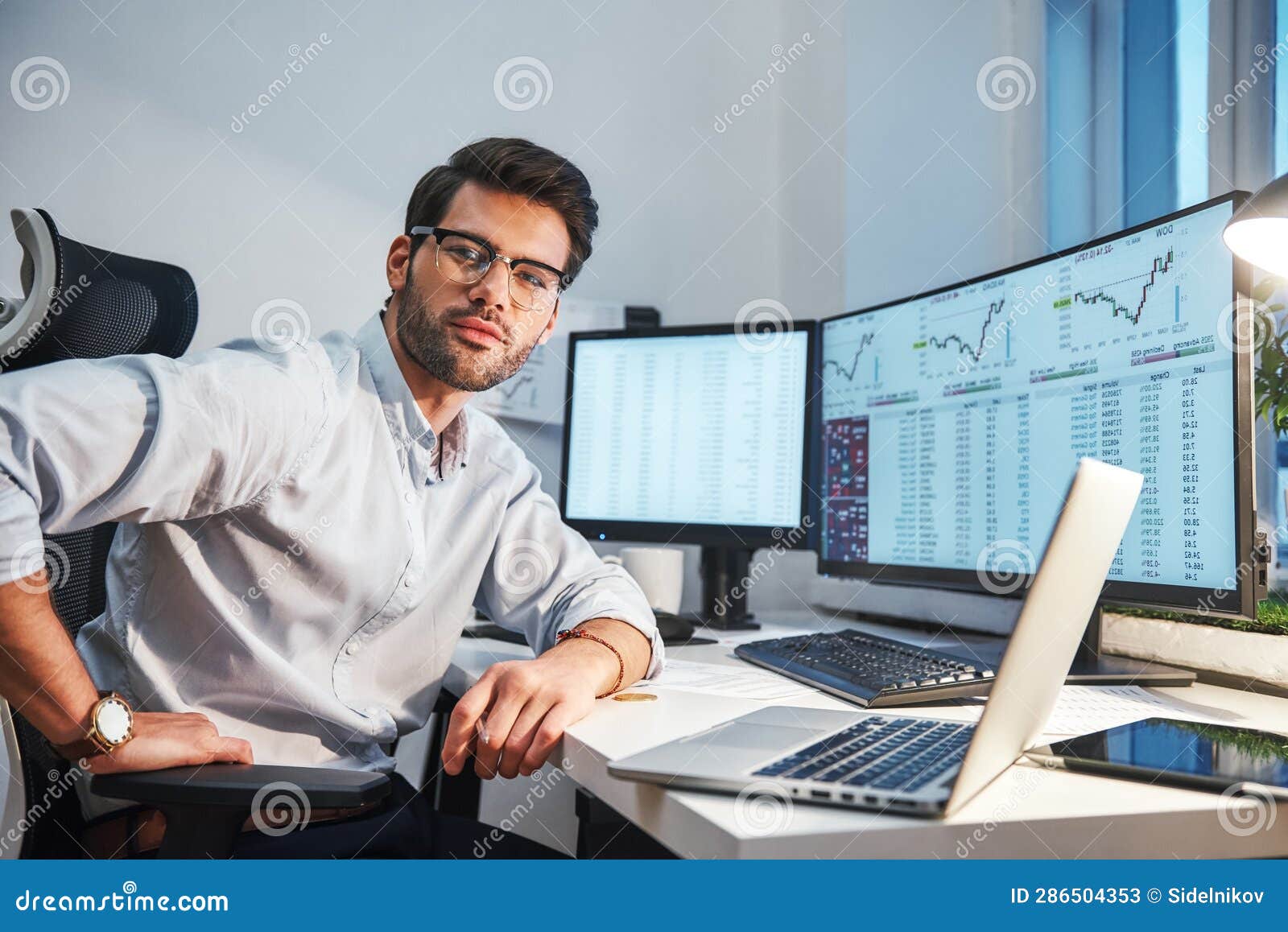 Confident and Smart. Young Trader or Businessman in Eyewear and Formal ...