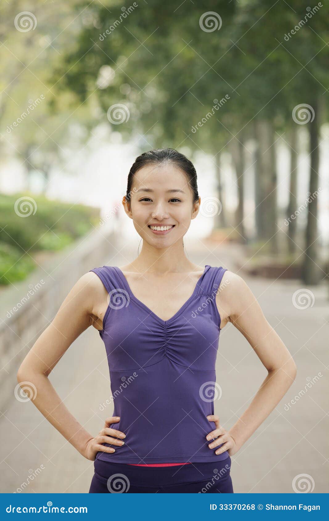 Confident Young Woman in Exercise Clothes in the Park Stock Photo ...