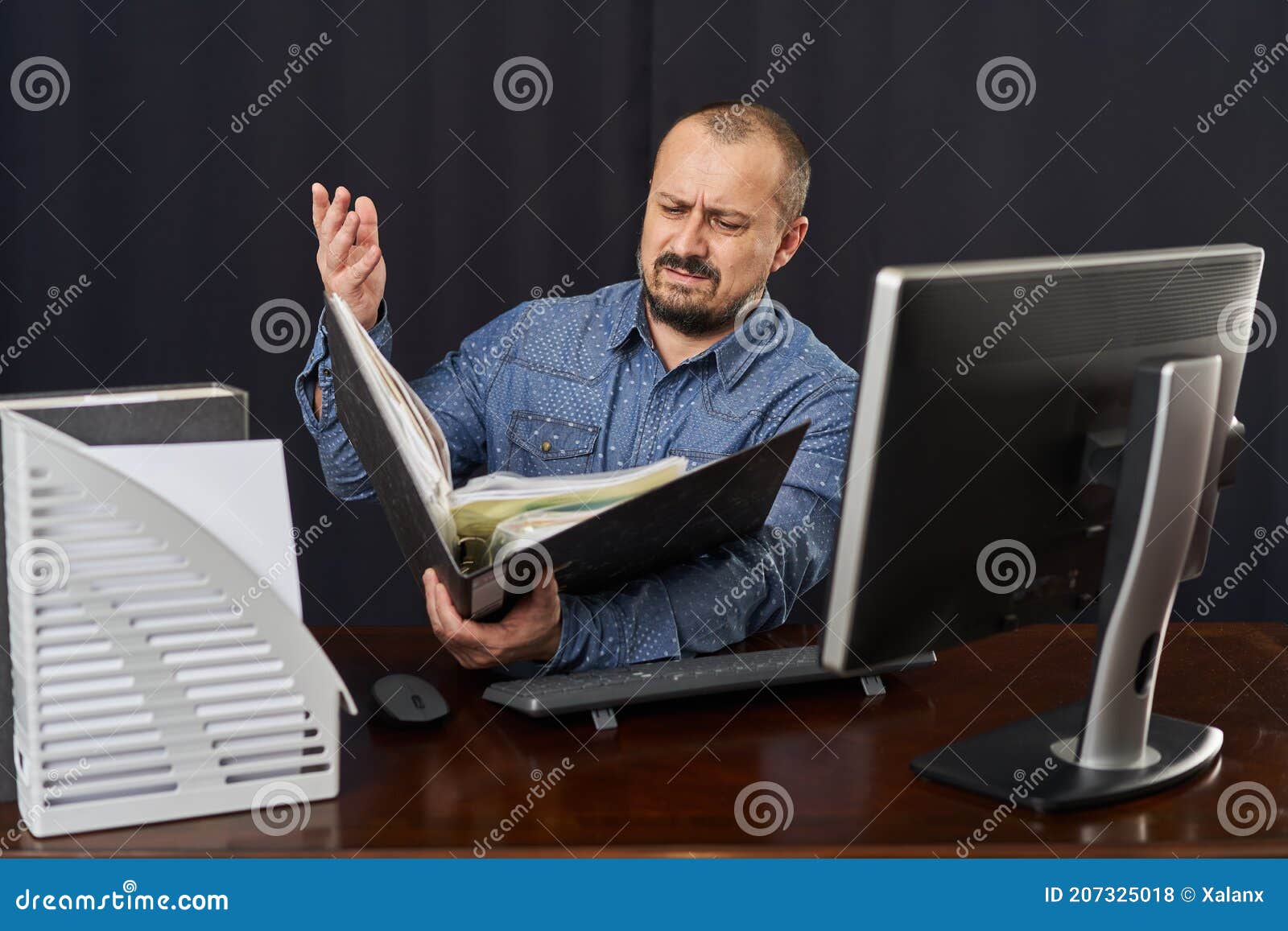 Confused office worker stock photo. Image of people - 207325018
